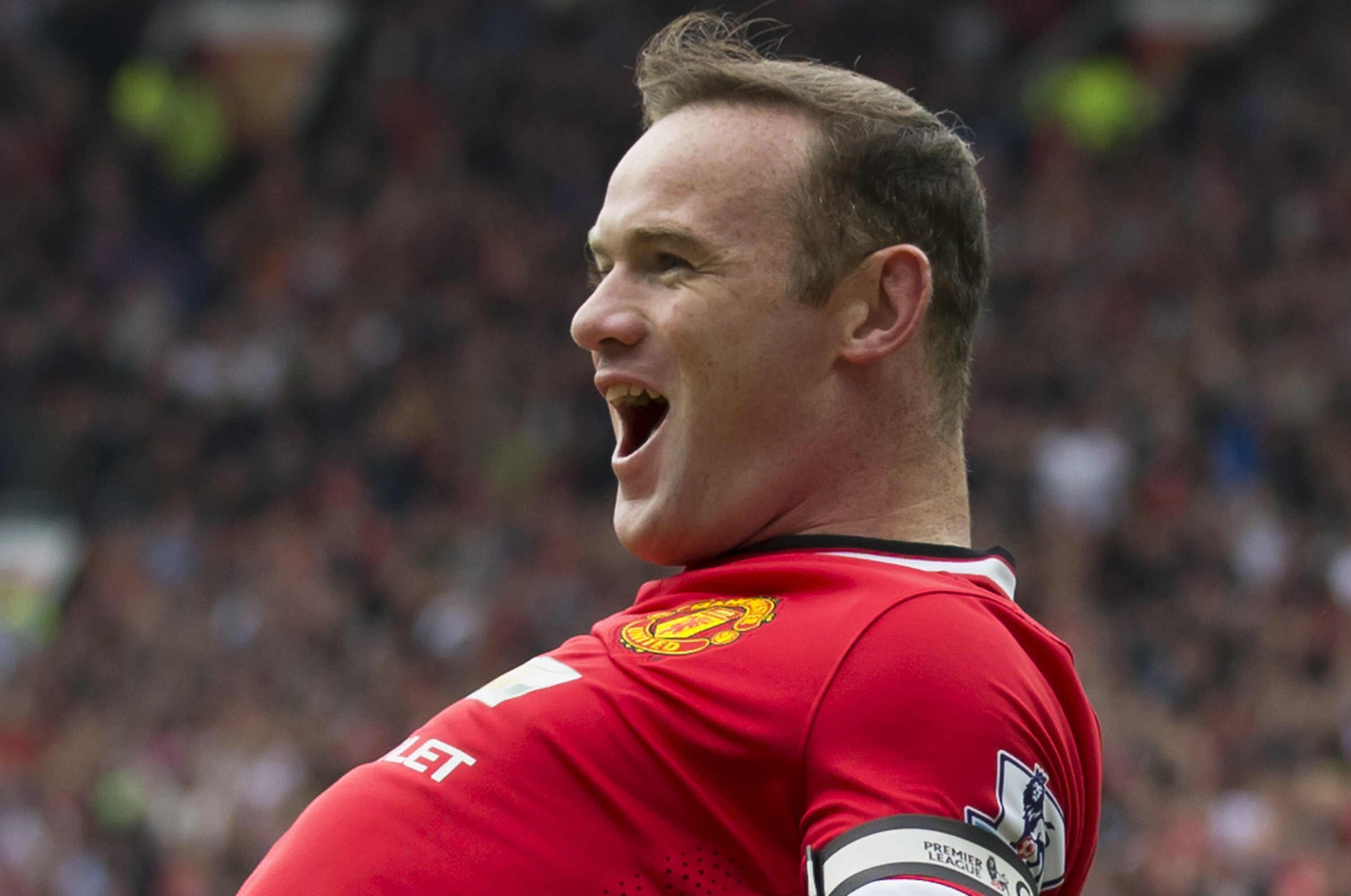 Wayne Rooney Becomes 1st Premier League Star with 10M Twitter Followers