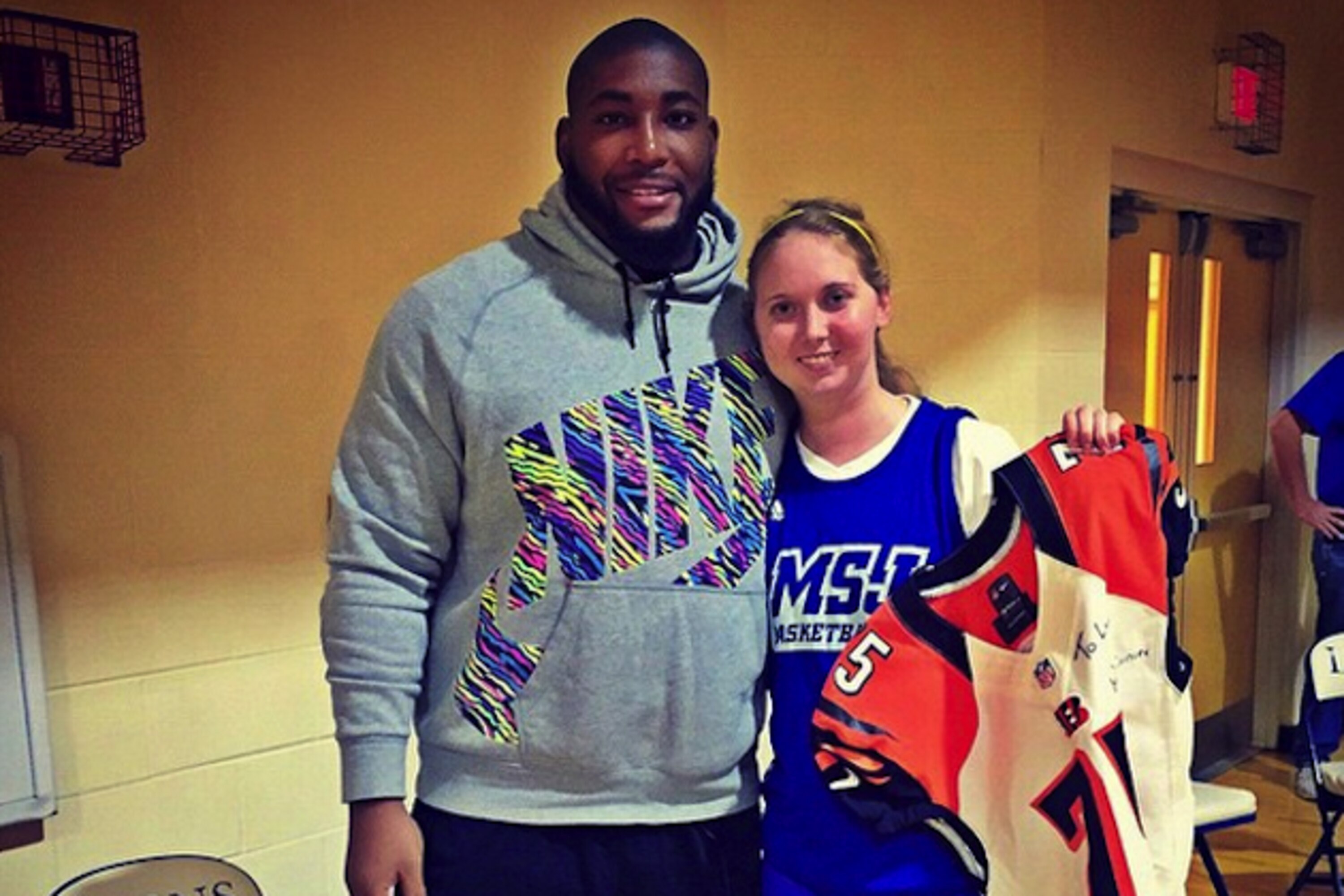 Bengals' Devon Still Meets College Basketball Player Battling Cancer