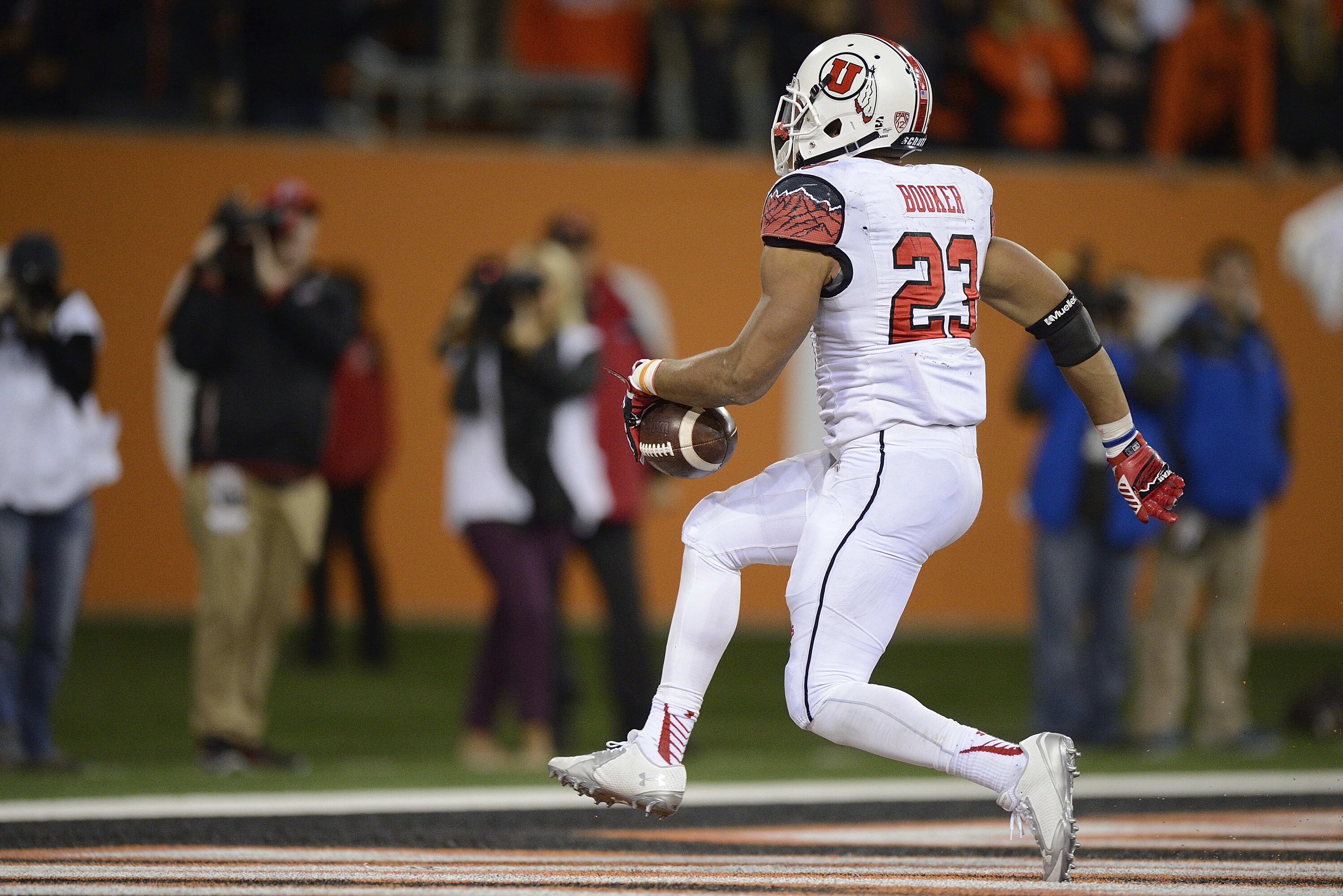 Buck Allen, Devontae Booker Square off in Showcase of Best Pac-12 Backs