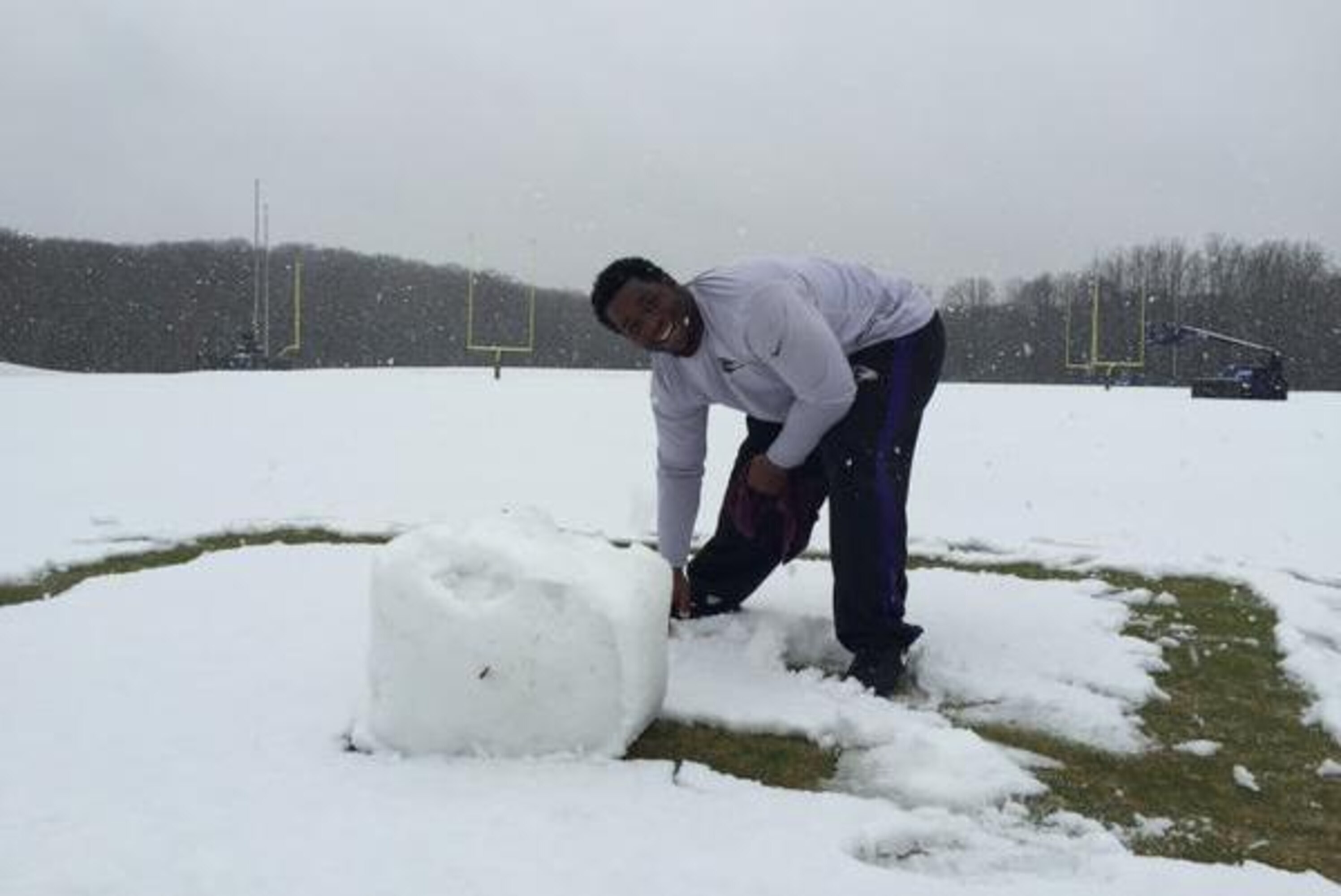 Ravens Rookie Was Late to Team Meeting Because He Was Building a Snowman