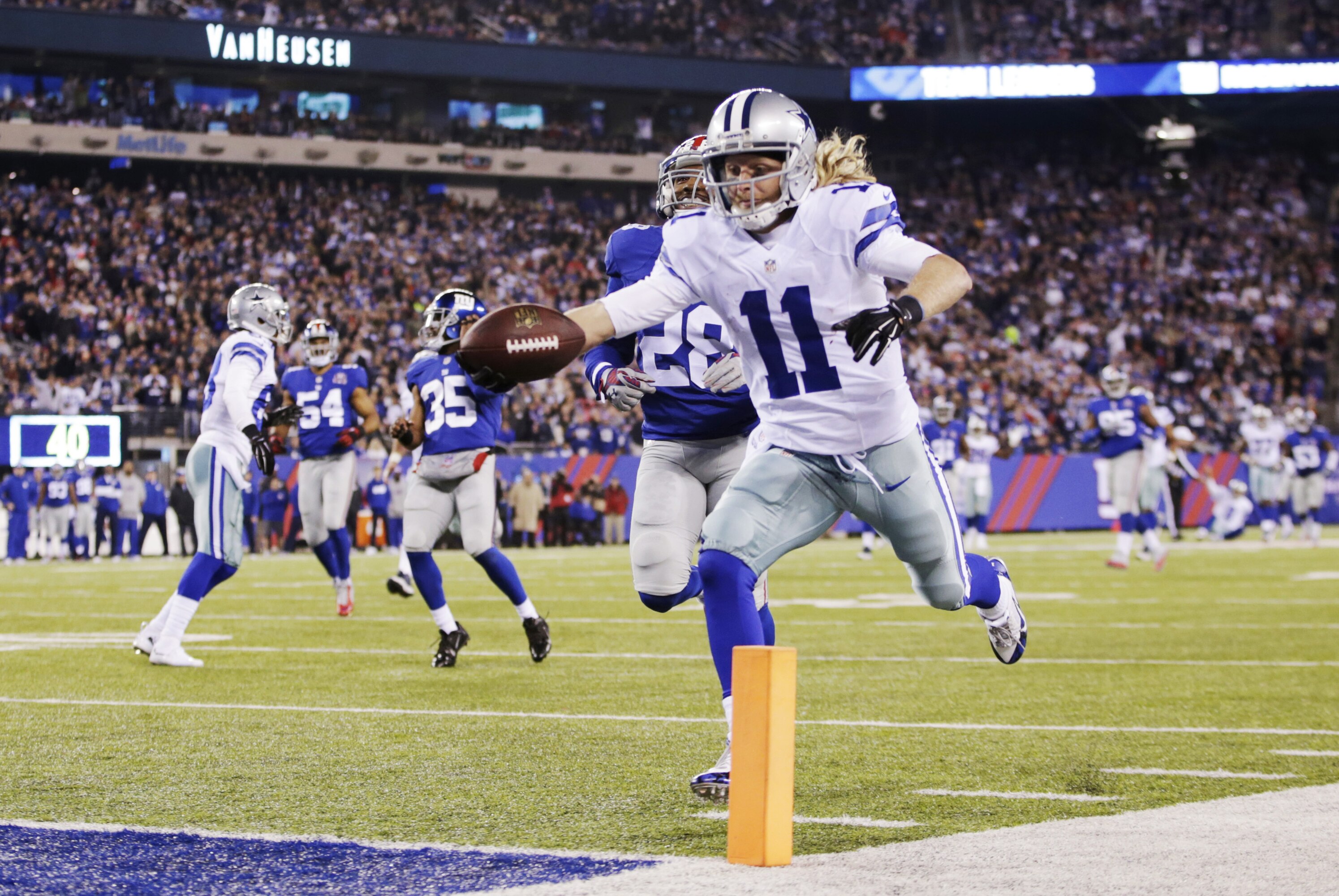 Cole Beasley Becoming Key Contributor for Dallas Cowboys Offense