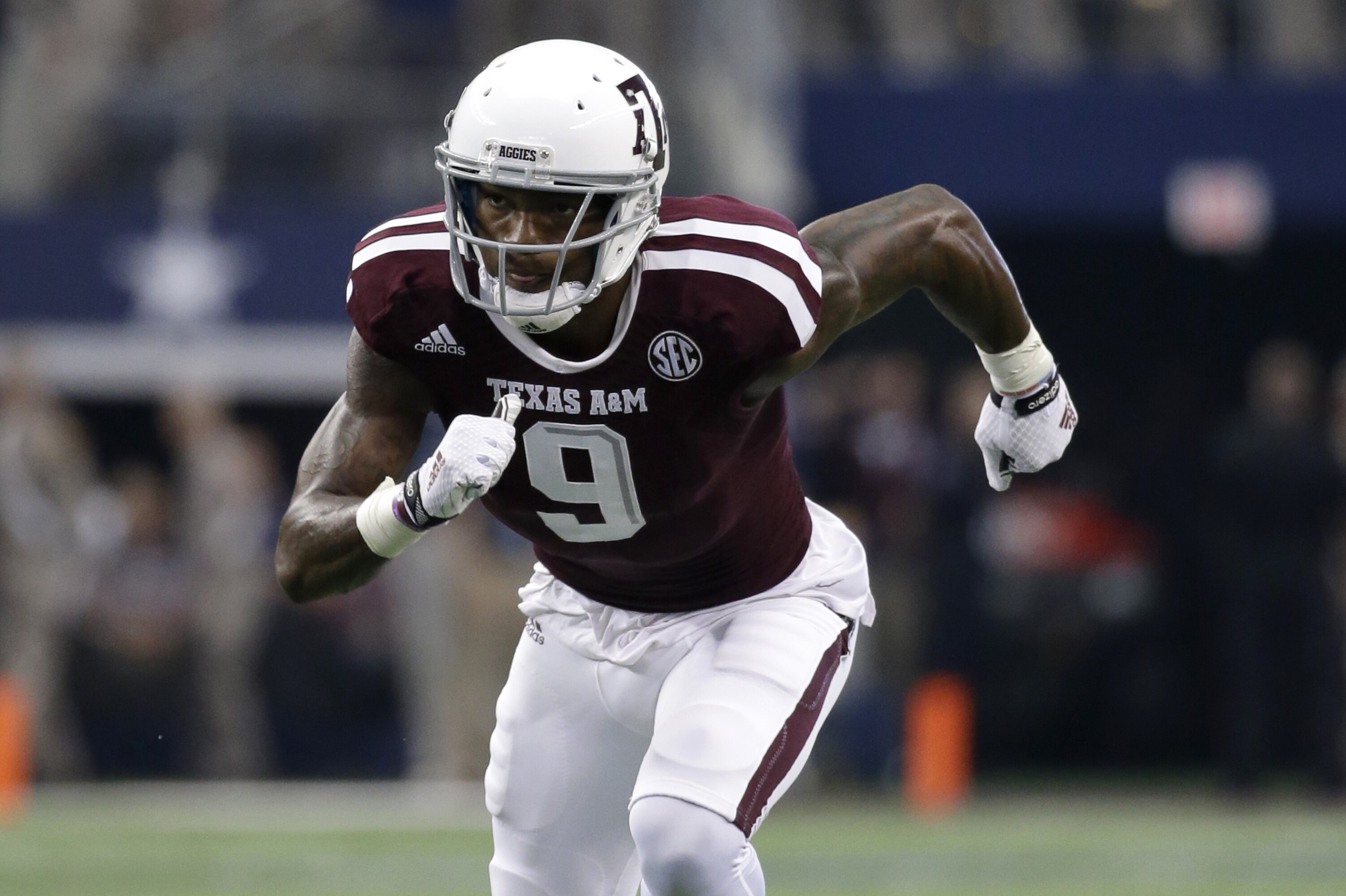 Texas A&M WR Ricky Seals-Jones Still a Bad Matchup for WVU Despite Poor ...