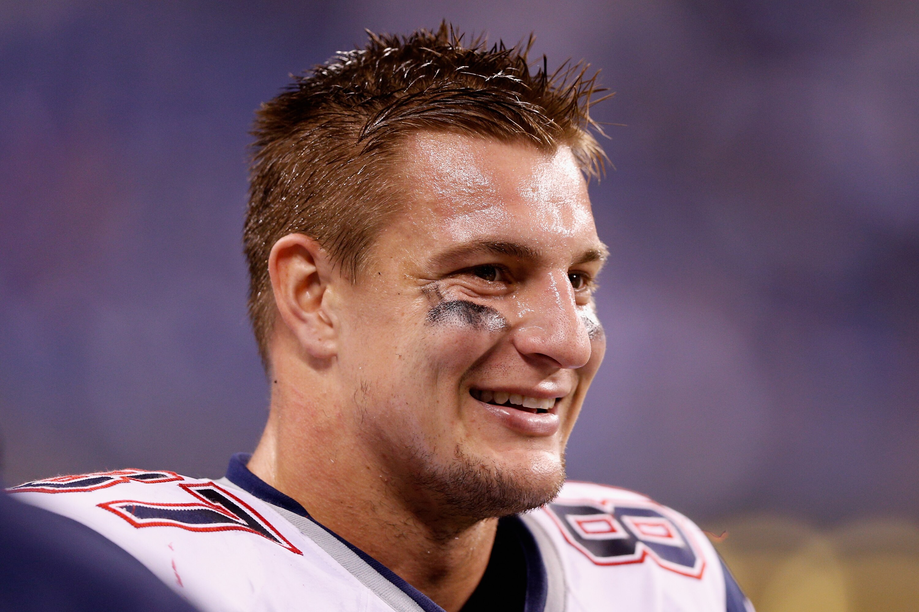 Rob Gronkowski Kitten Photos Smart Way for TE to Show True Personality