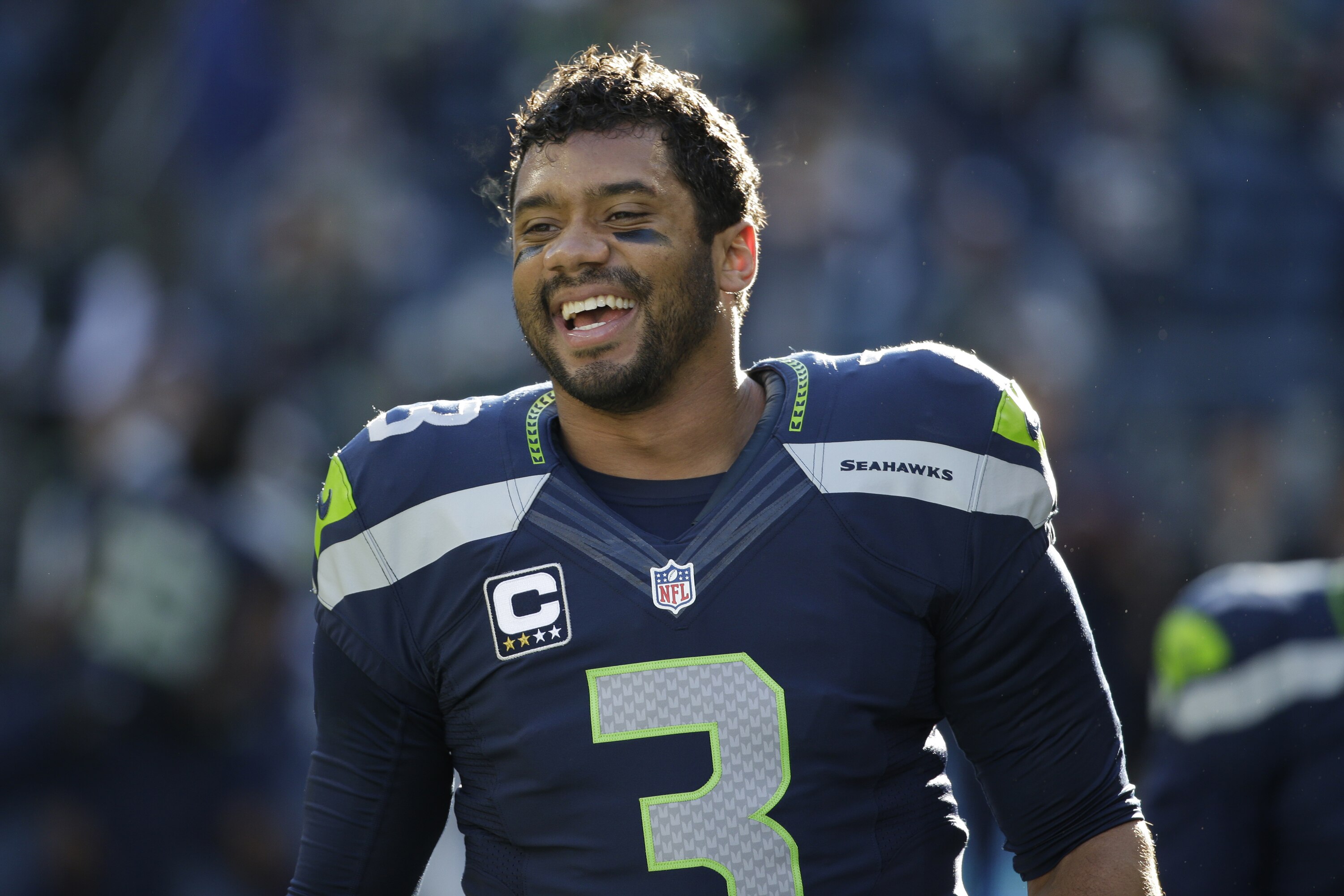Russell Wilson and His Grandma Spend Christmas Dancing to R. Kelly