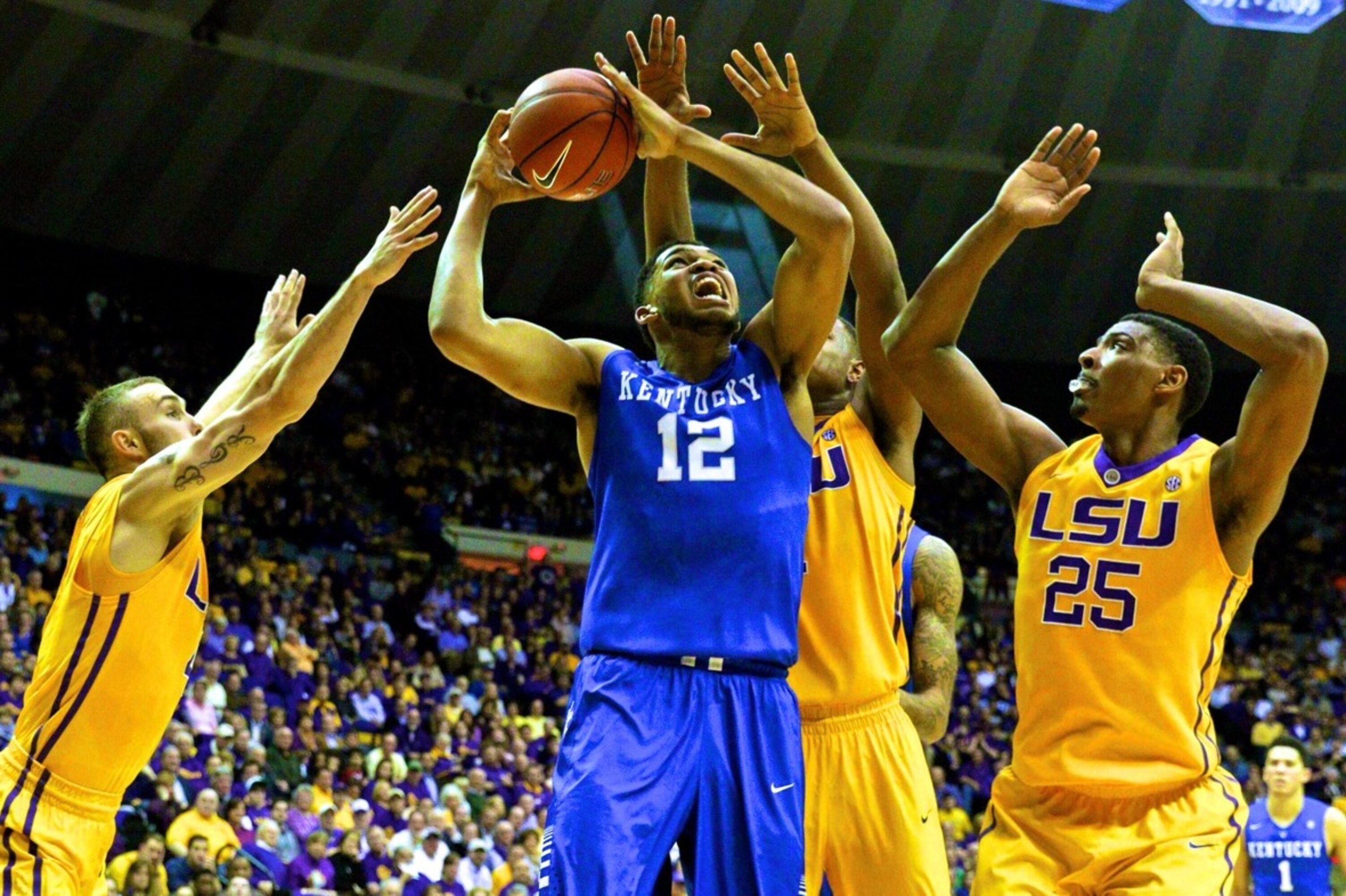 Kentucky vs. LSU: Score and Twitter Reaction from 2015 Regular Season