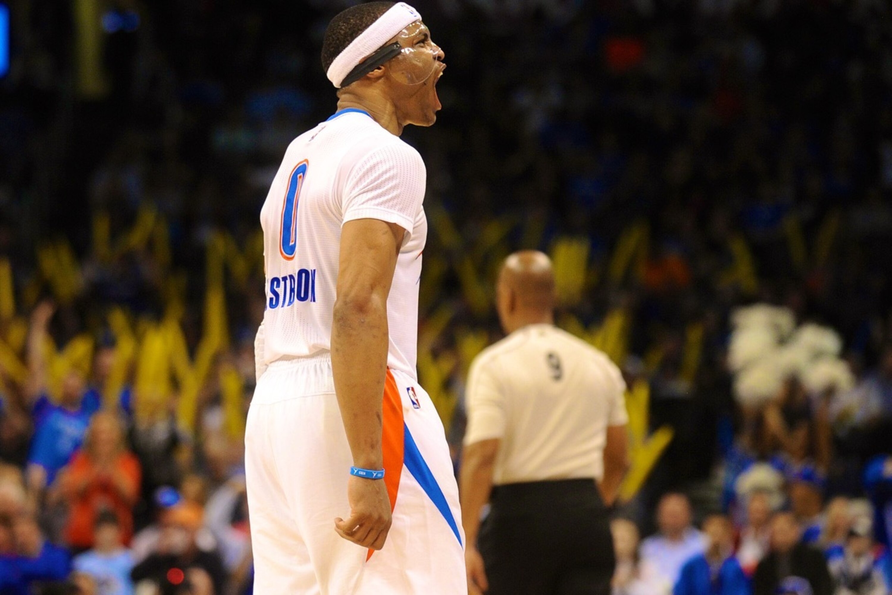 Sunday NBA Roundup: Russell Westbrook's Legendary Run Shows No Sign of ...