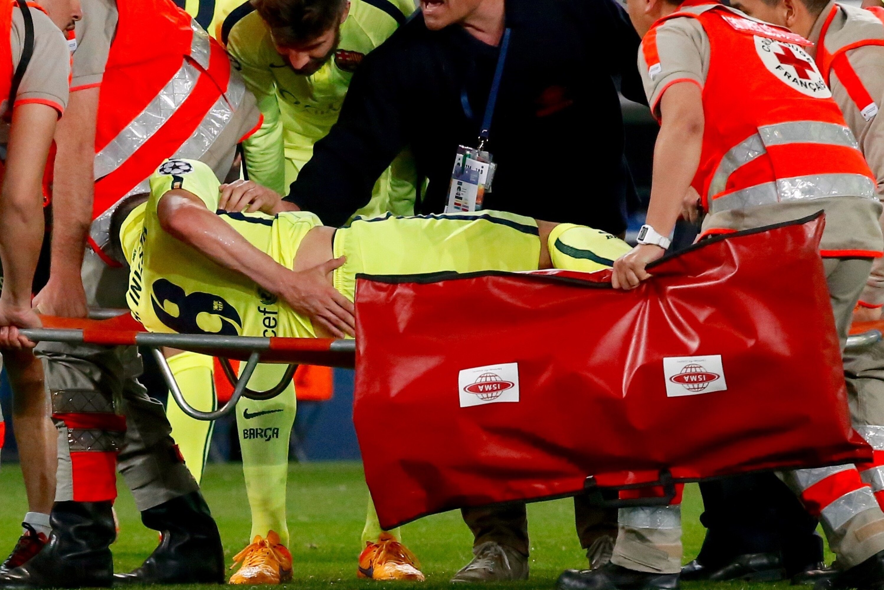 Andres Iniesta Injury: Updates on Barcelona Star's Back and Return