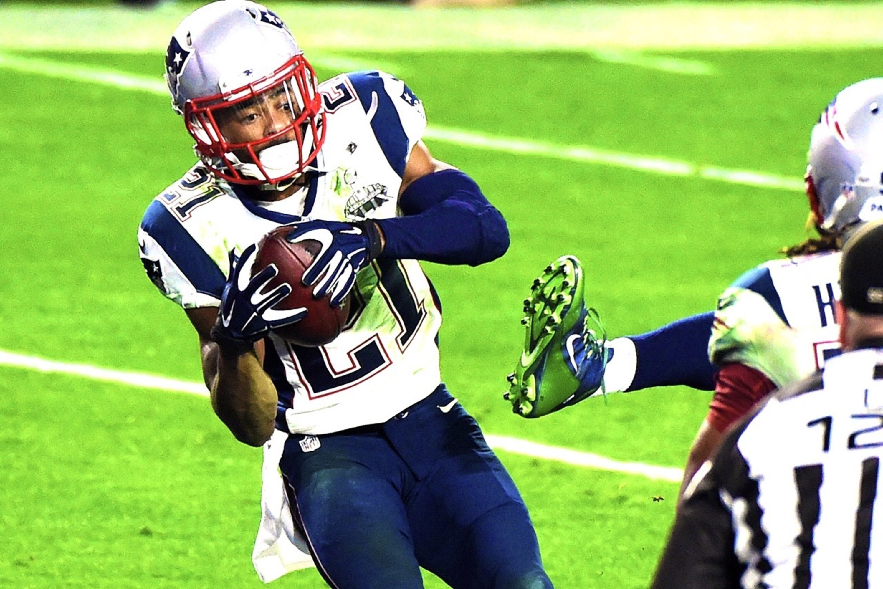 Malcolm Butler Reportedly Benched by Patriots After Missing Flight