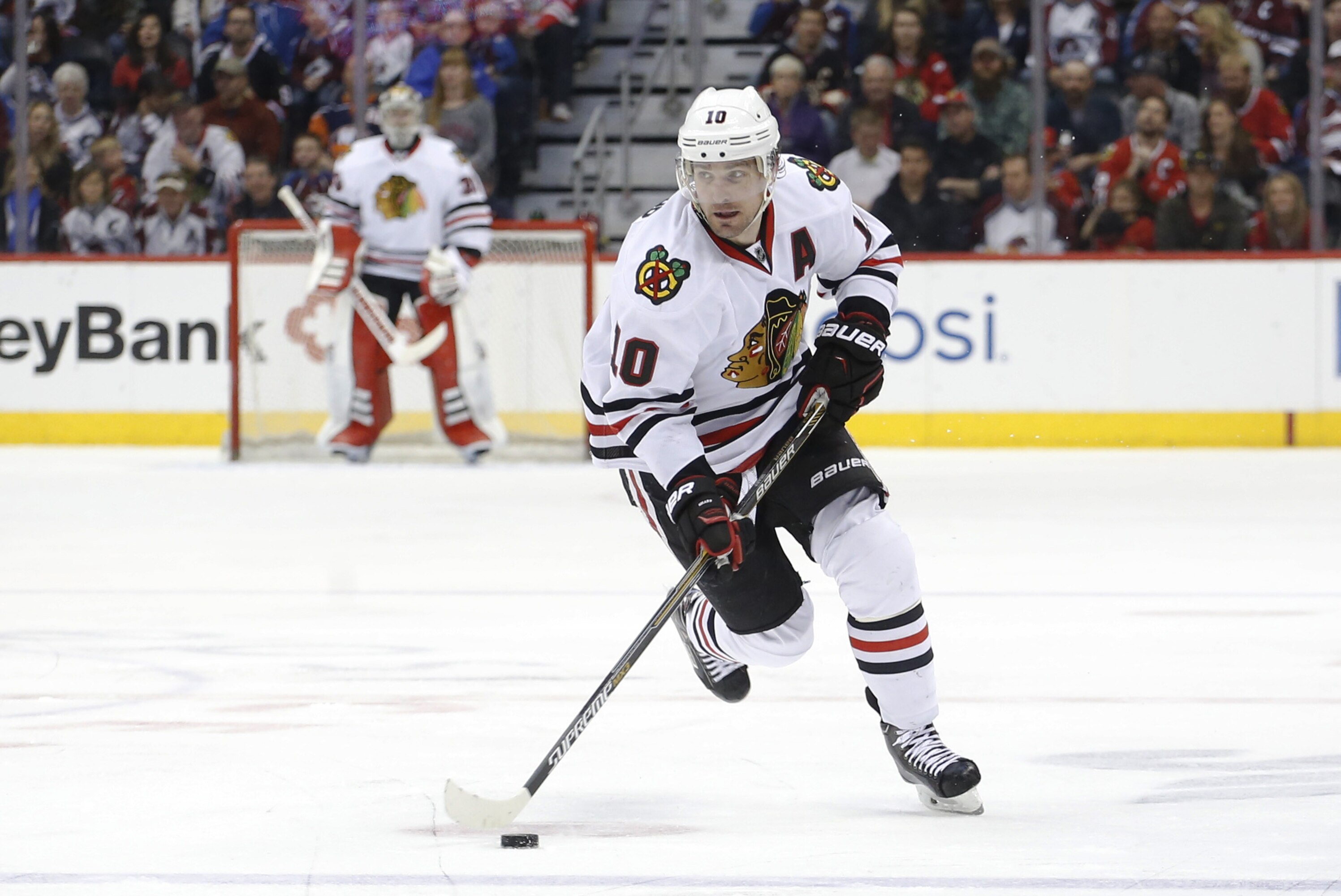 Patrick Sharp, Stephen Johns Traded to Stars for Ryan Garbutt, Trevor Daley