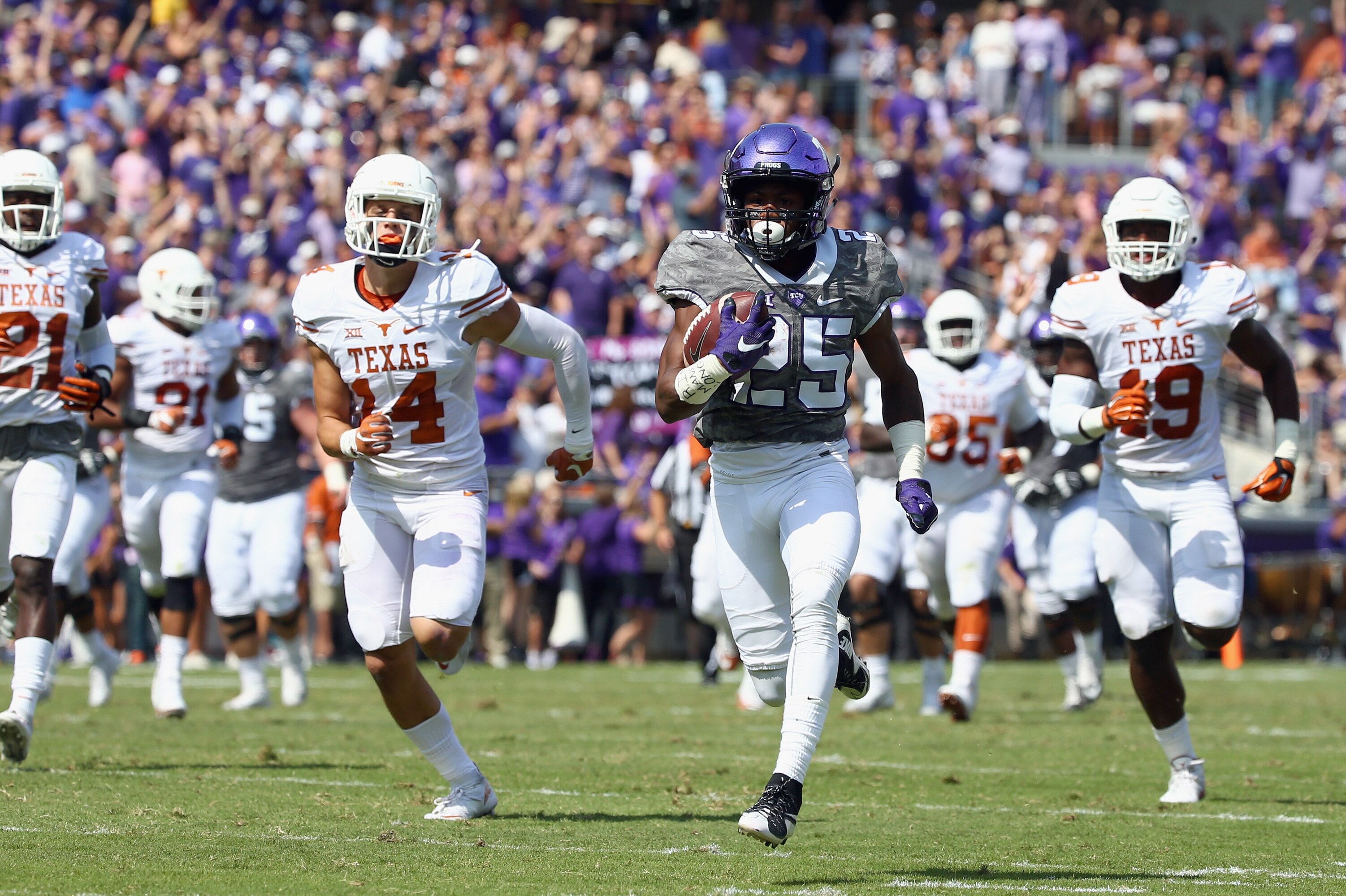TCU vs Texas: Game Grades, Analysis for the Horned Frogs and Longhorns