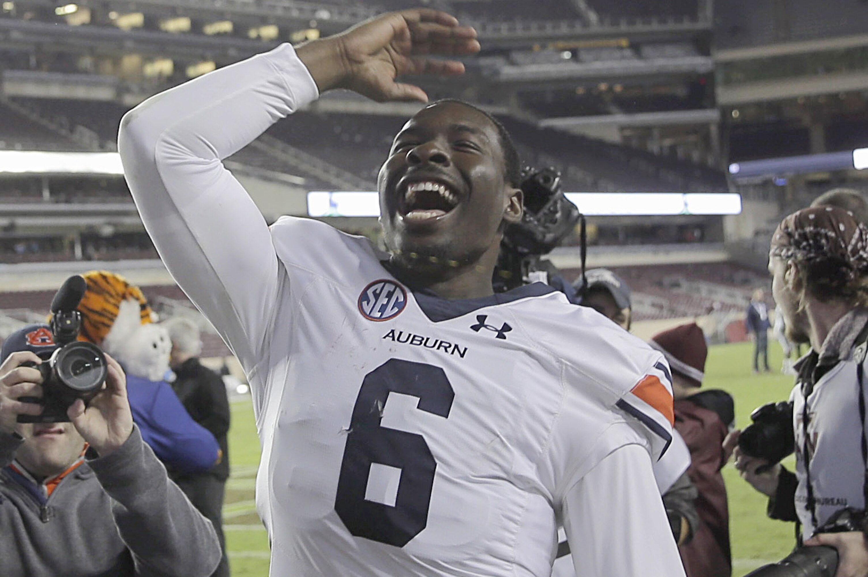 Jeremy Johnson Saving Auburn's Season Creates Big QB Battle This Offseason