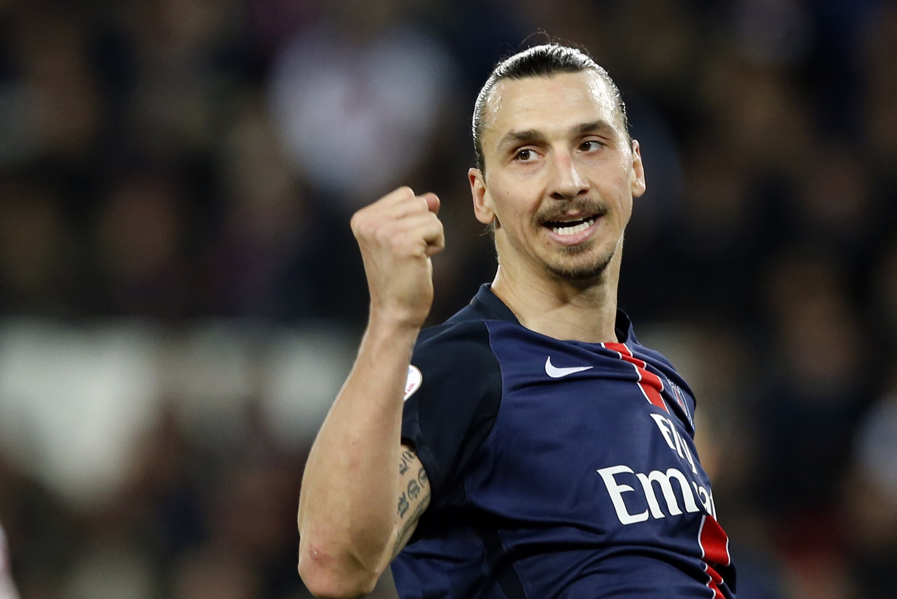 Comparing Zlatan Ibrahimovic's 2014/15 Stats to His 2015/16 Numbers