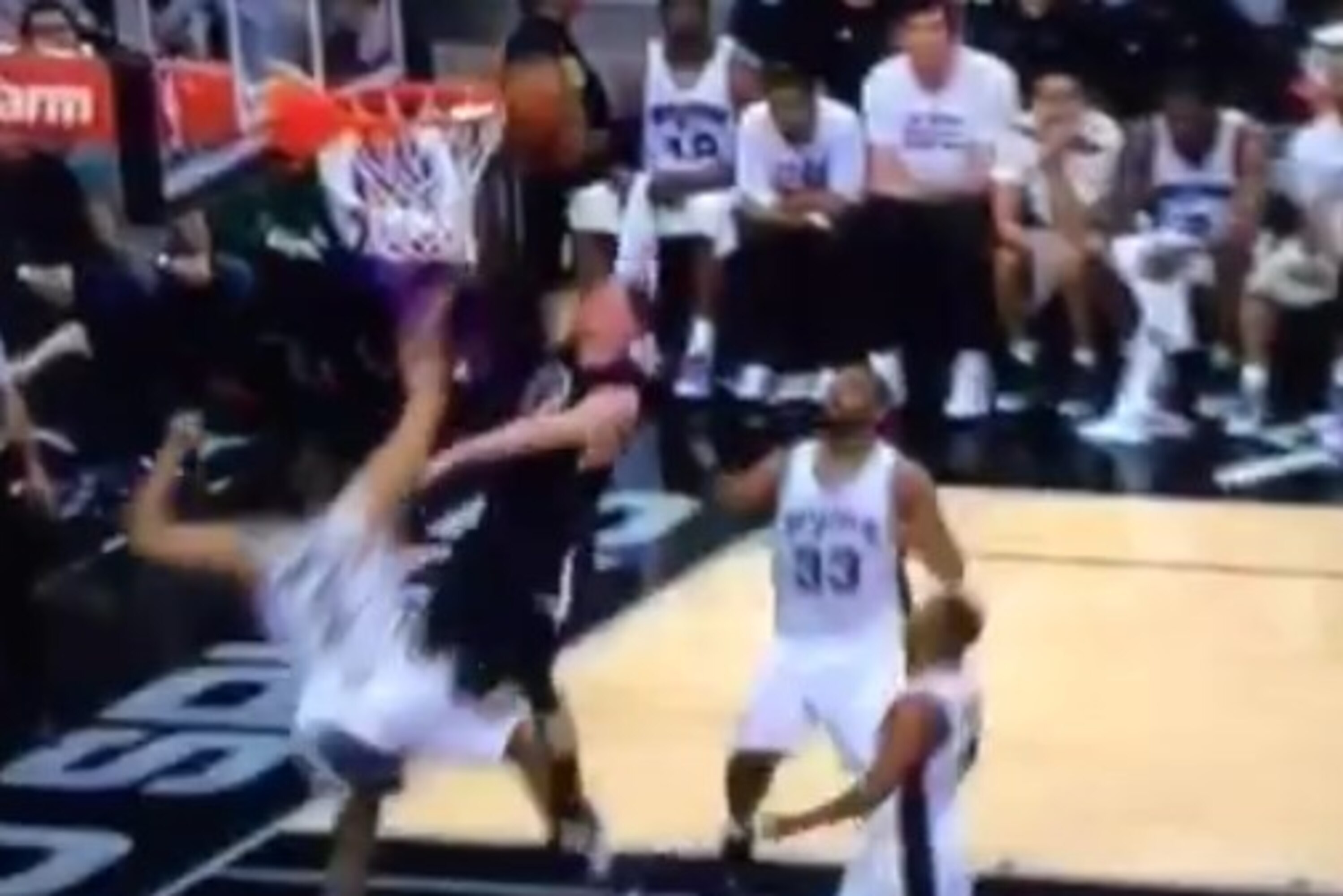Austin Rivers Gets Rim-Stuffed While Trying to Dunk on Kyle Anderson
