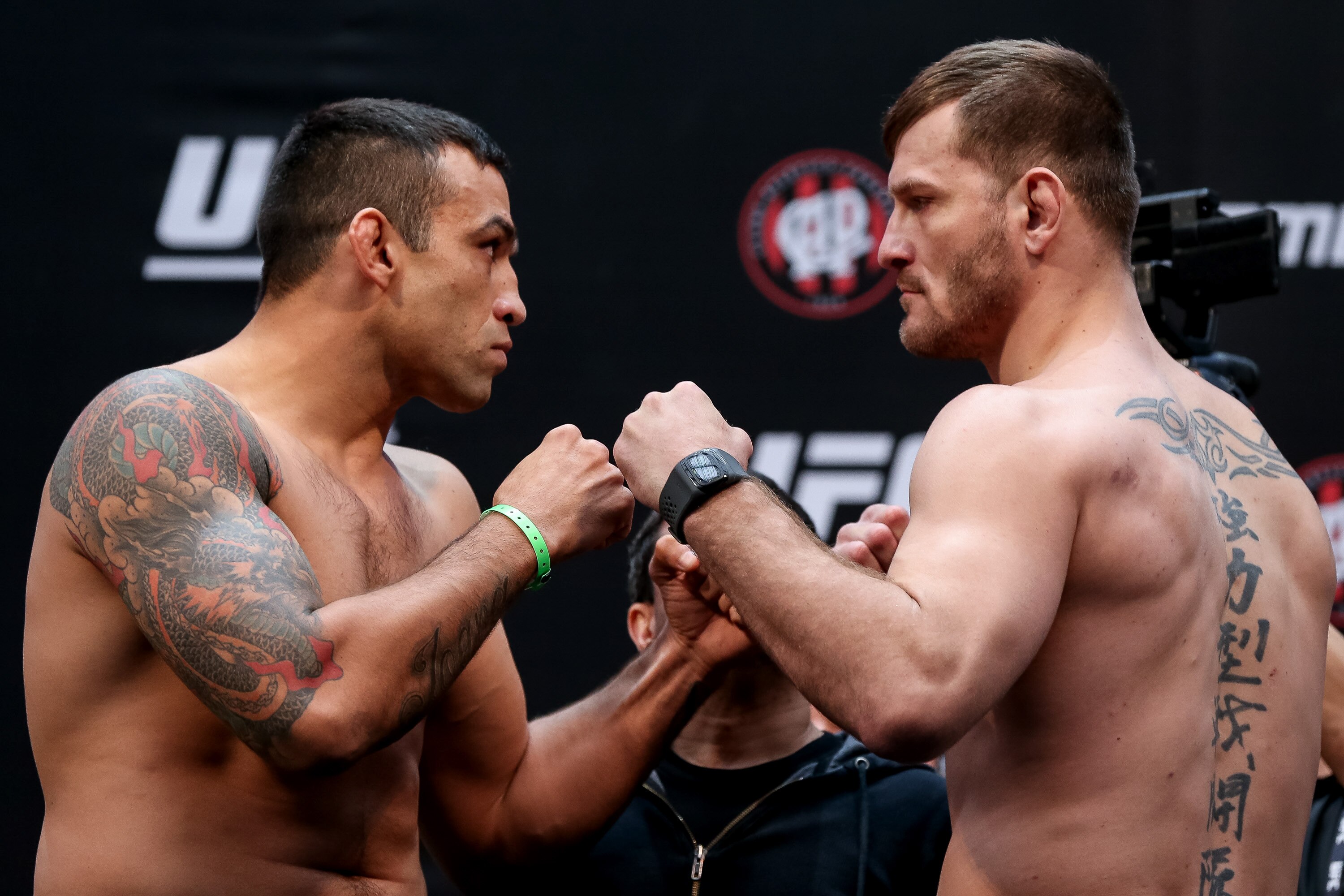 UFC 198: Live Results, Play-by-Play and Fight Card Highlights