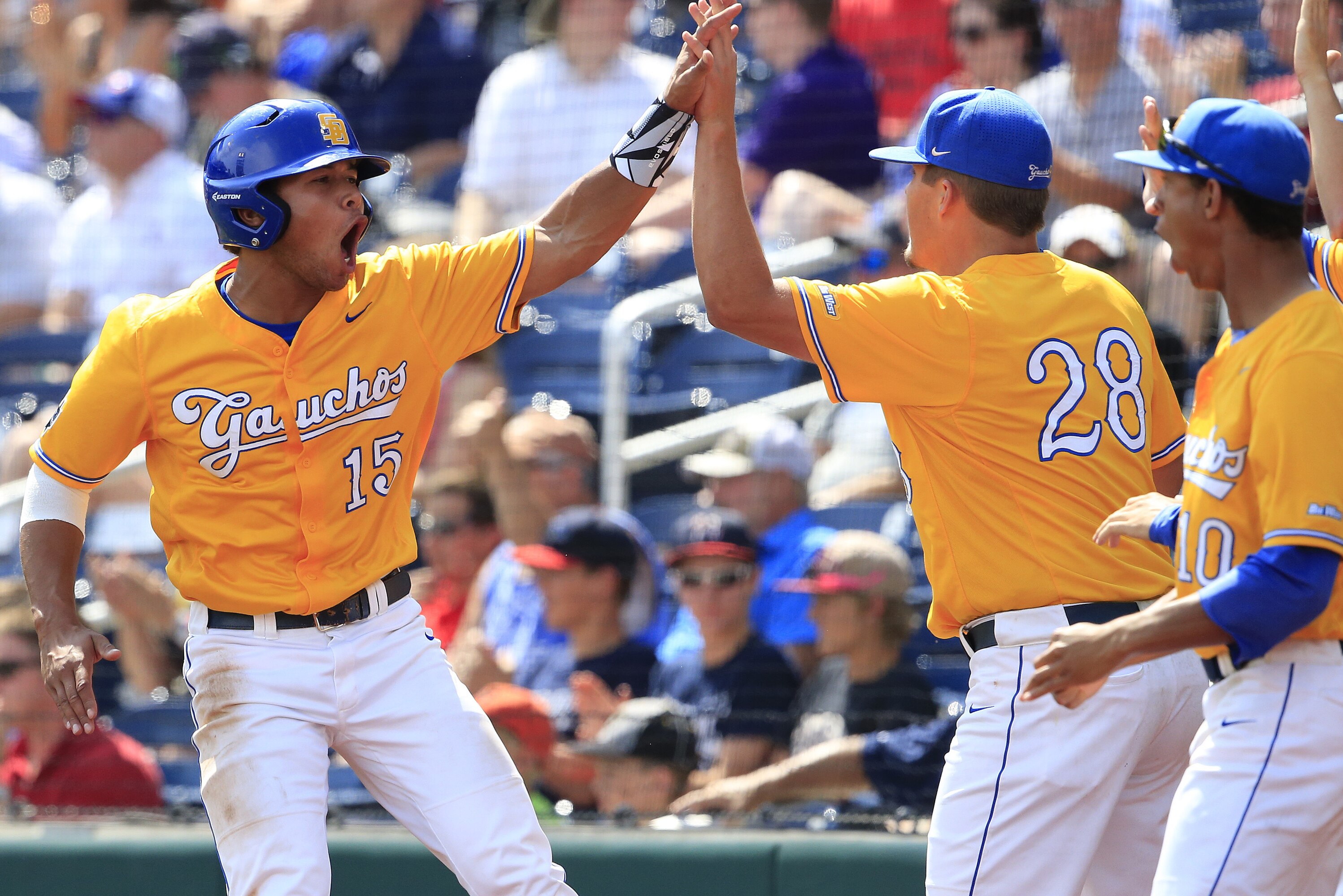 College World Series 2016: Monday Scores, Winners and Bracket Results