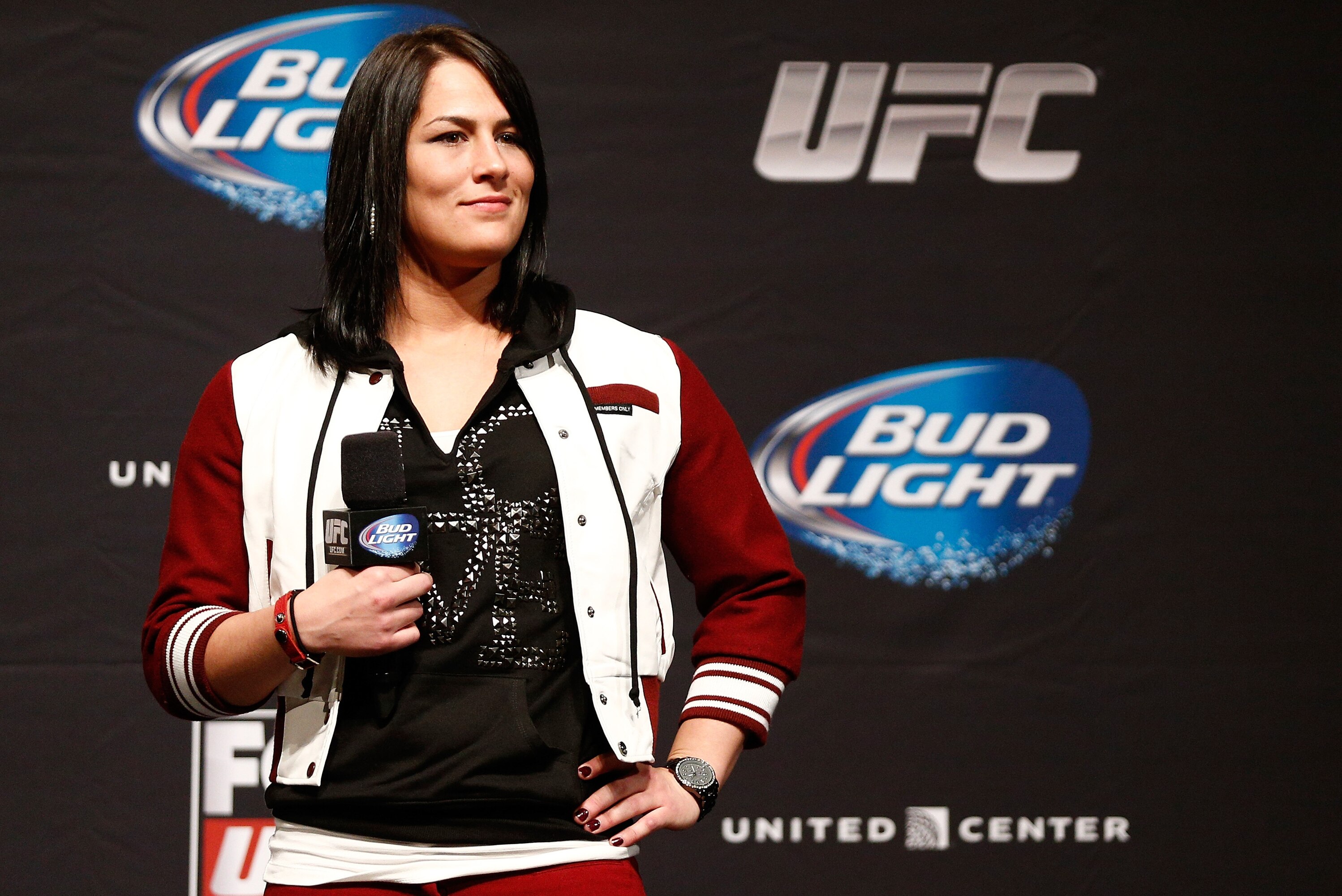 Jessica Eye vs. Bethe Correia Added to UFC 203 Fight Card in Cleveland