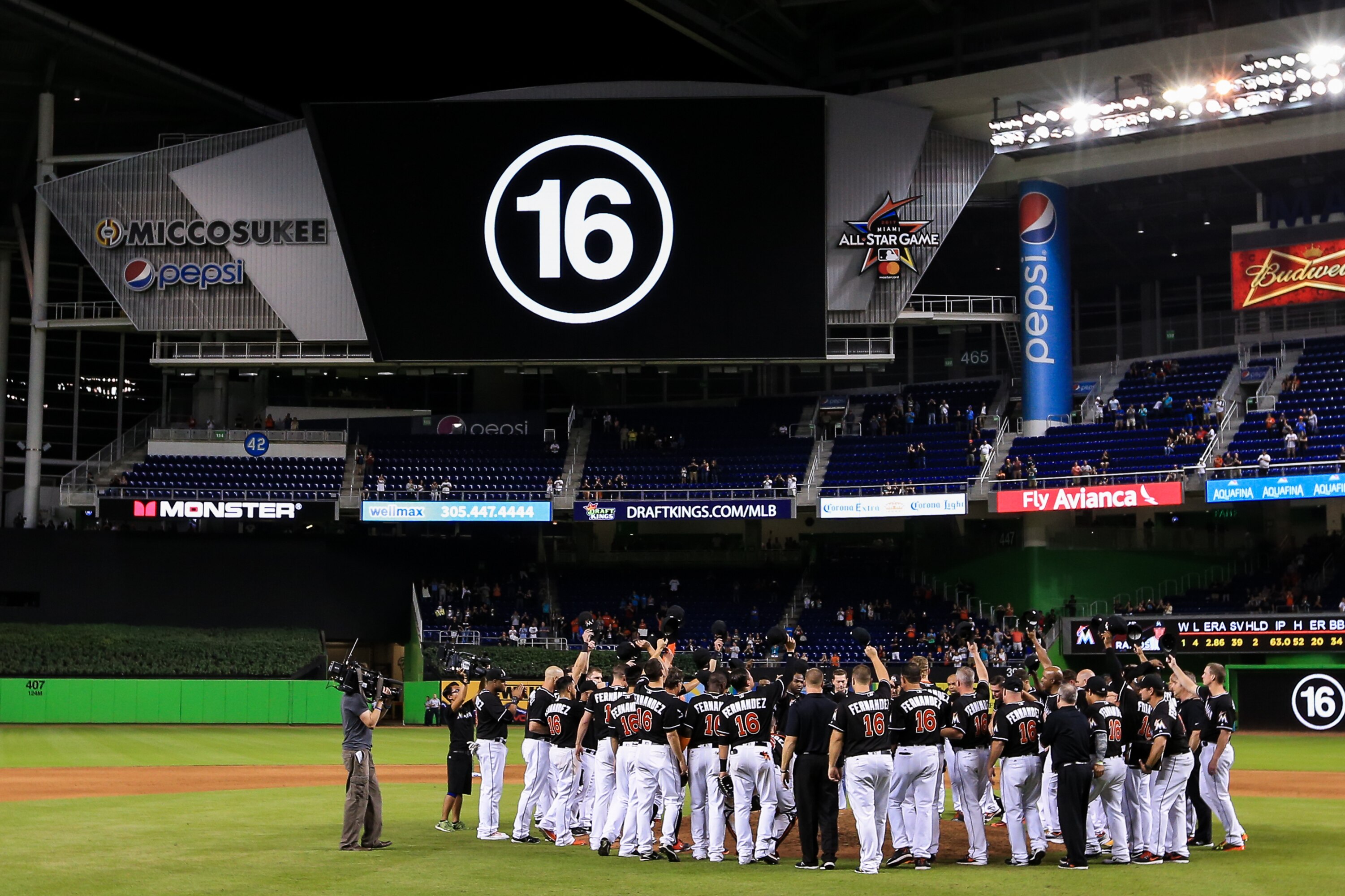 Marcell Ozuna, 2 Teammates Declined Invitations to Ride on Jose ...