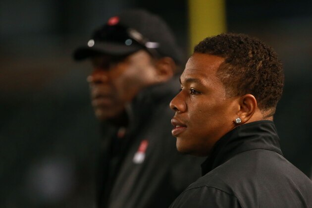 Ray Rice Volunteering as HS Football RB Coach at Alma Mater New Rochelle