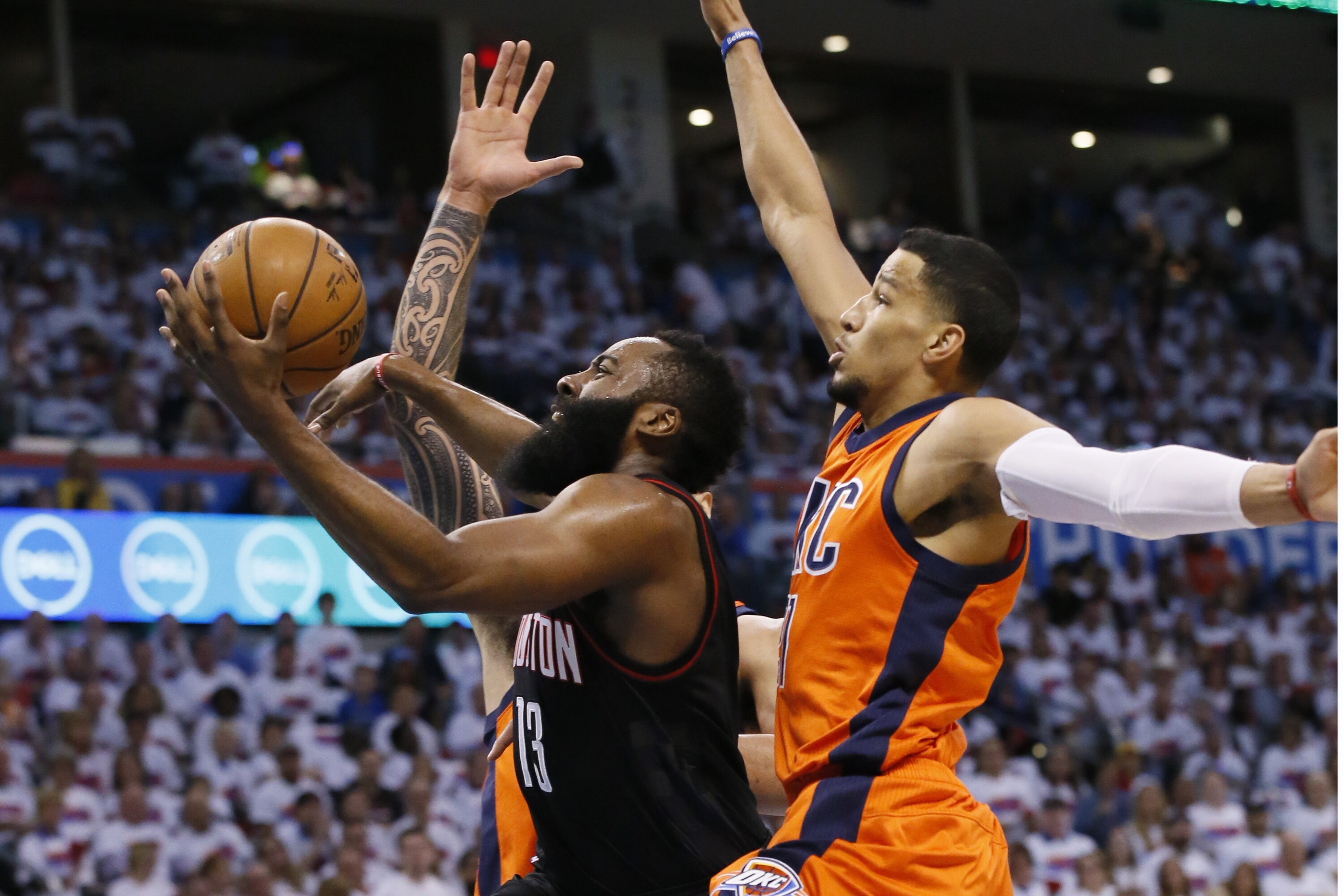 Andre Roberson After Getting Called Out for Low Tip: 'There Was No Service'