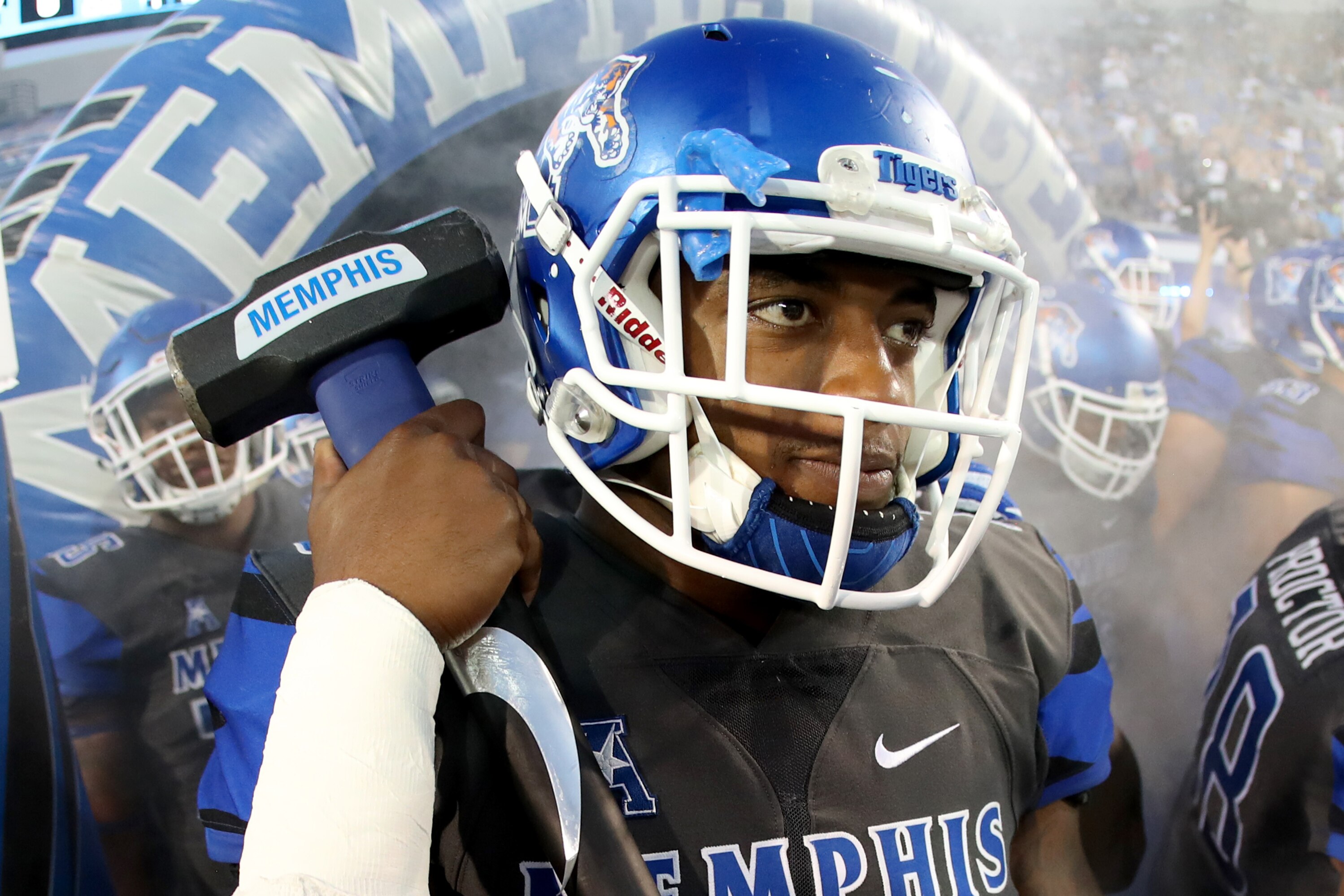 Memphis Safety Shaun Rupert Dismissed from Team After Robbery Charge
