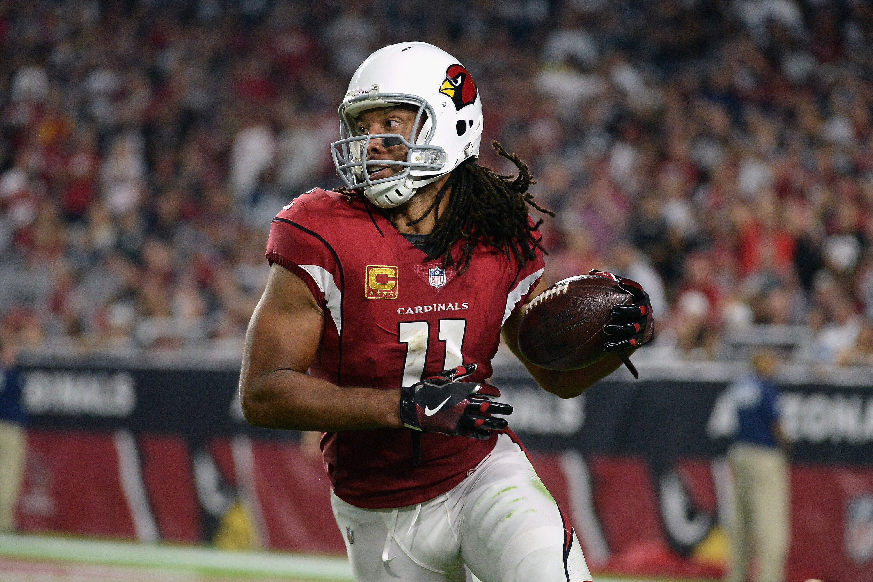 Larry Fitzgerald Records 200 Consecutive Games with a Catch