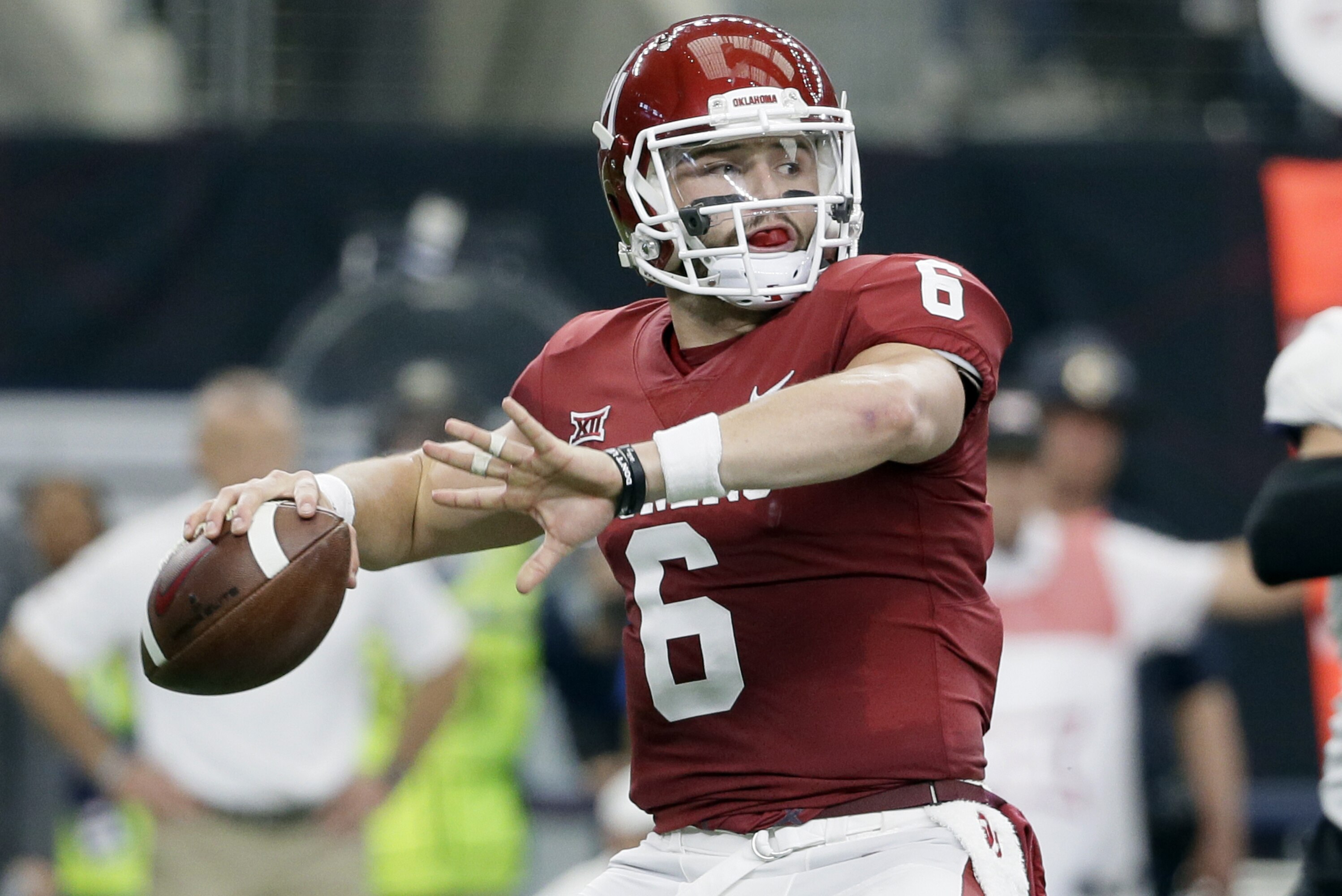 Baker Mayfield Tops Bryce Love, Wins 2017 AP College Football Player of ...
