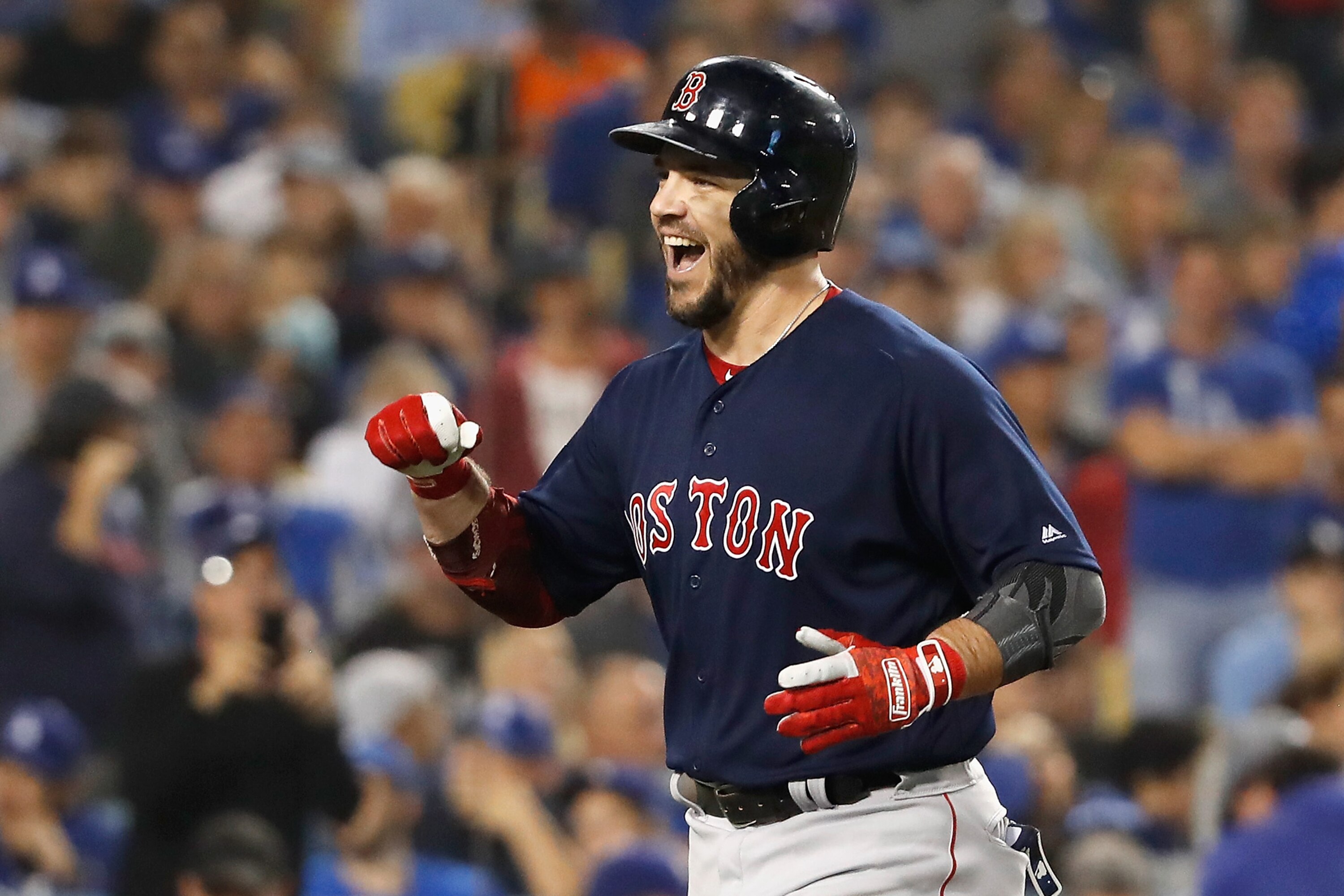 Red Sox's Steve Pearce Wins 2018 World Series MVP Award