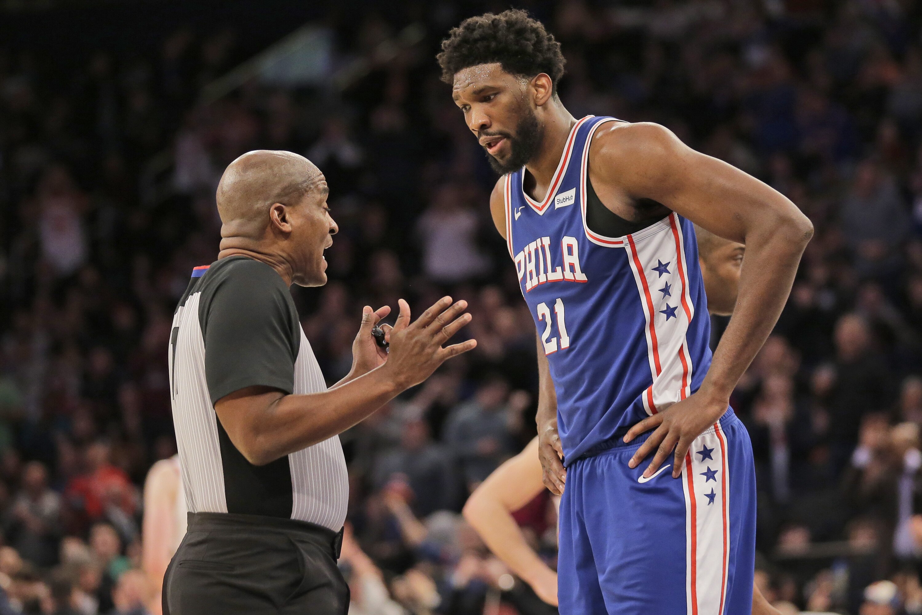 NBA Refs to Talk to Fans on Twitter During Warriors vs. Lakers, Spurs ...