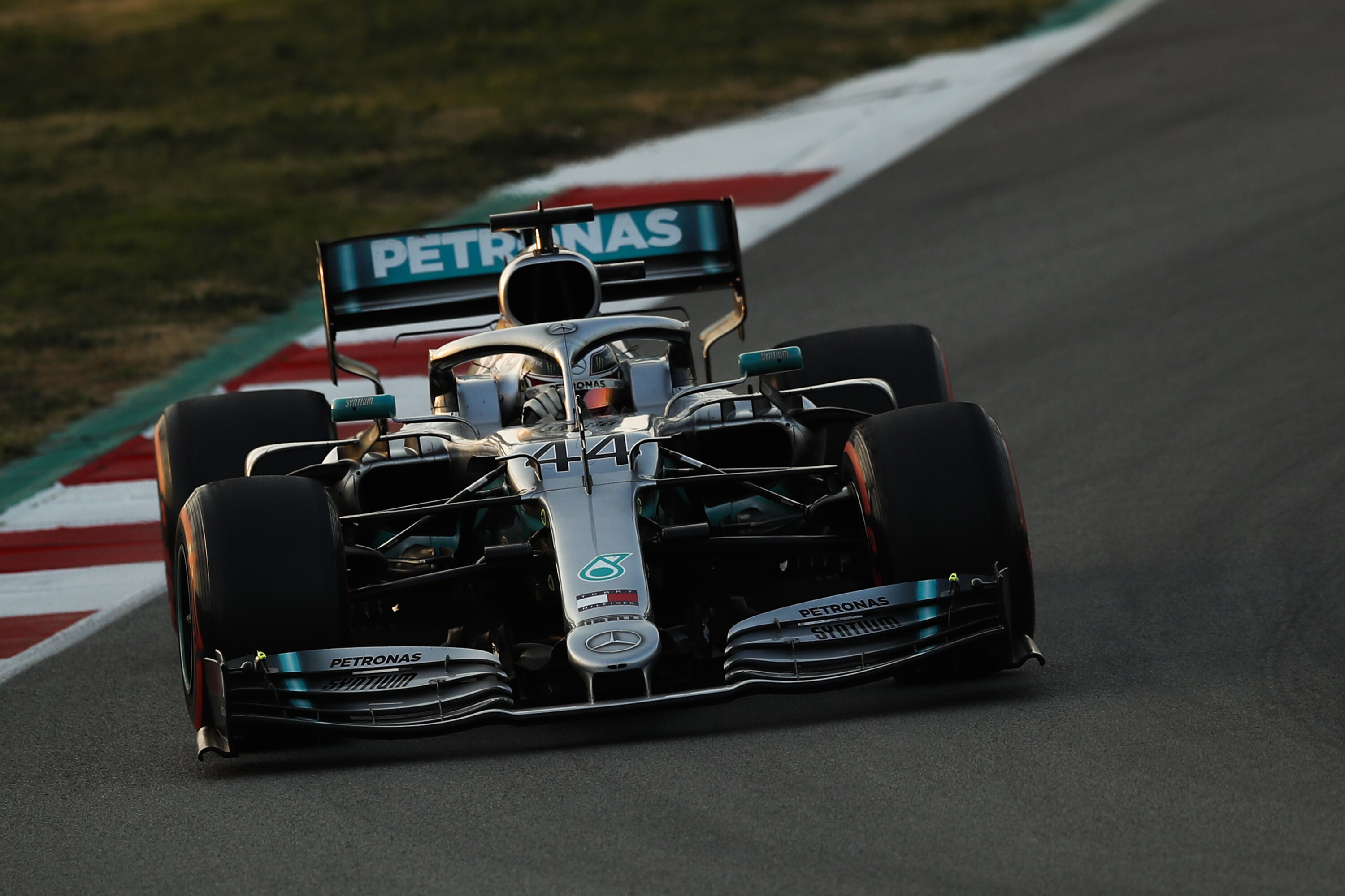 F1 Grand Prix 2019 Season Schedule, Start Times, Locations and More
