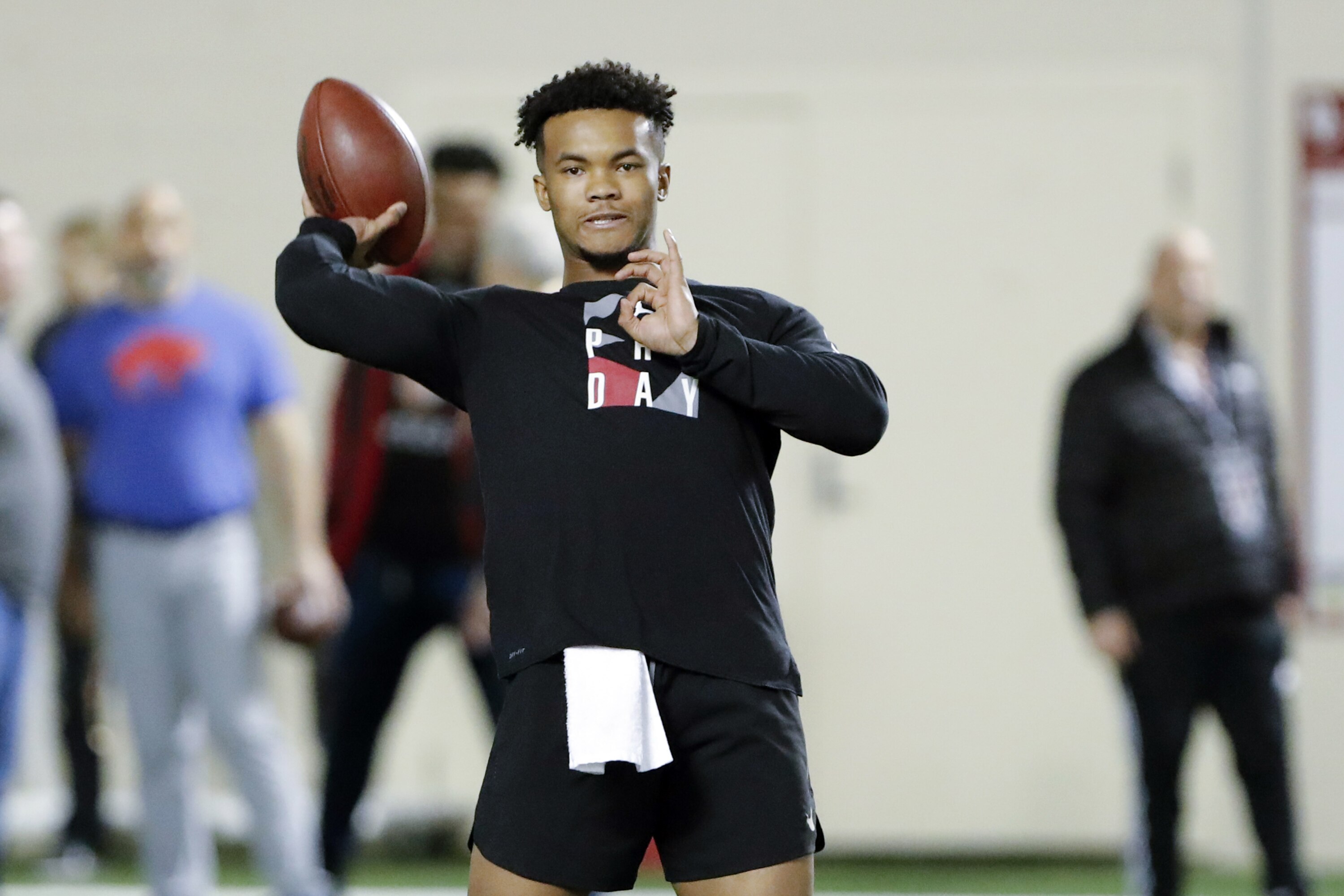 NFL Mock Draft 2019: Complete 1st-Round Predictions for Most Hyped ...