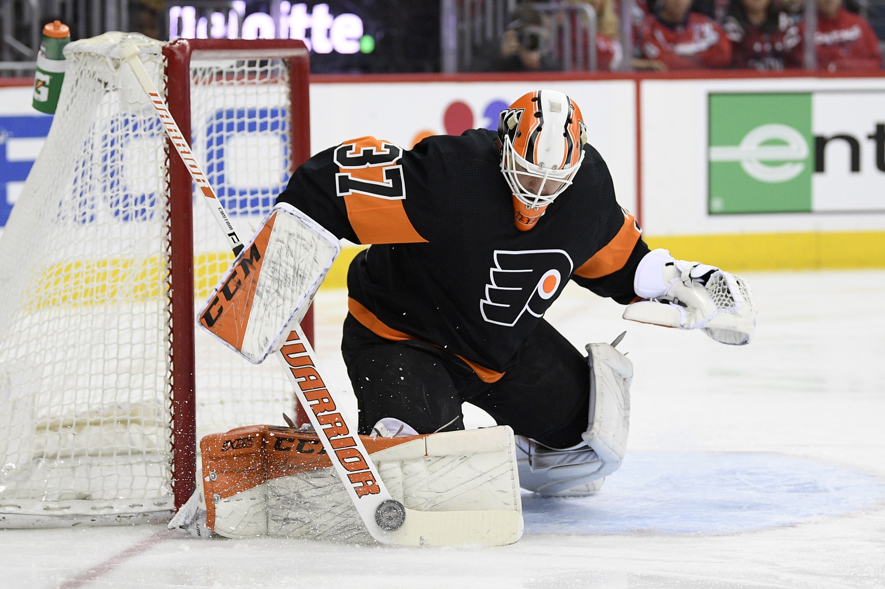 Brian Elliott, Flyers Agree to 1-Year, $2M Contract Extension