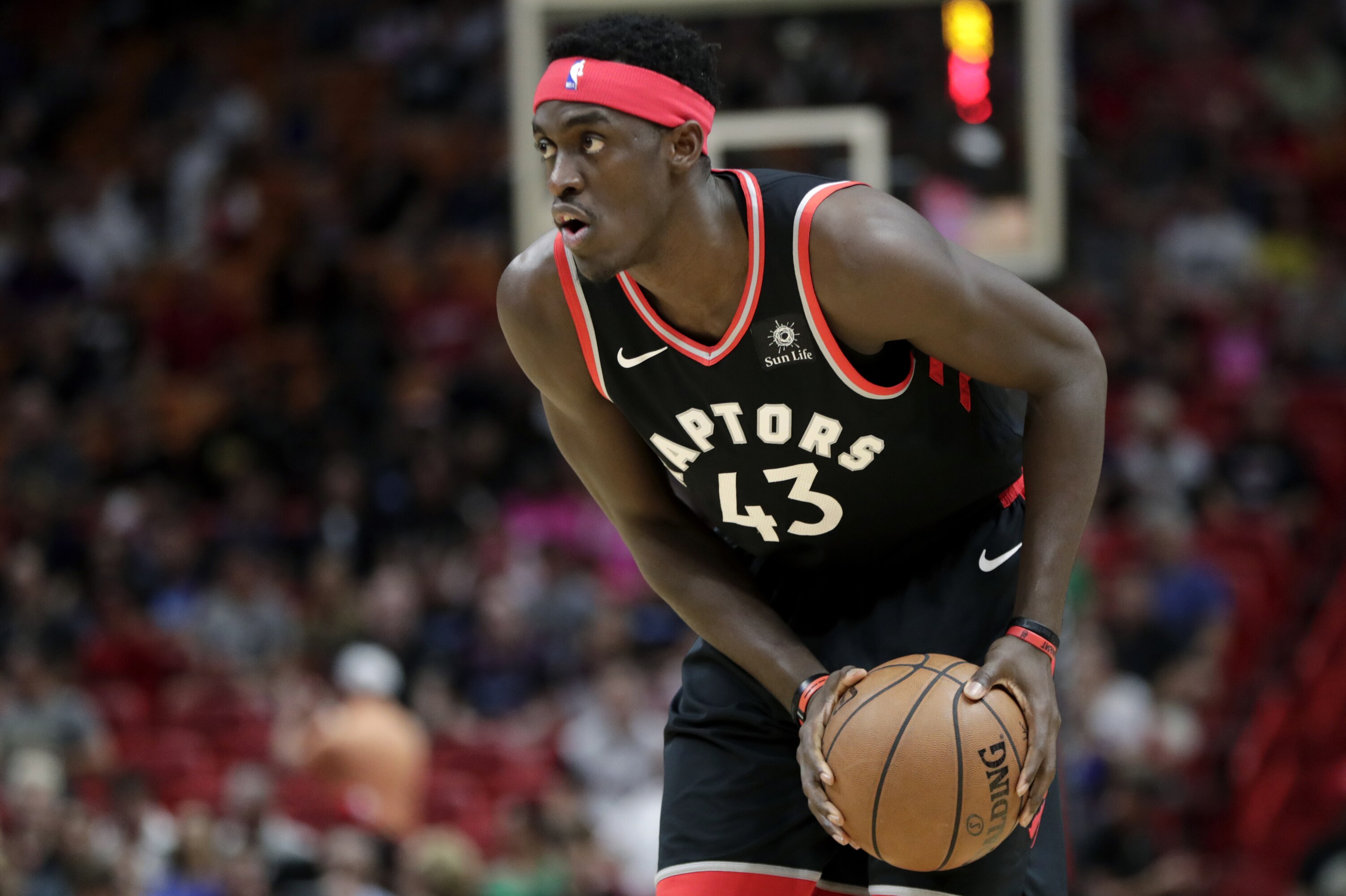 Report: Pascal Siakam, Raptors Agree to 4-Year, $130M Max Contract ...