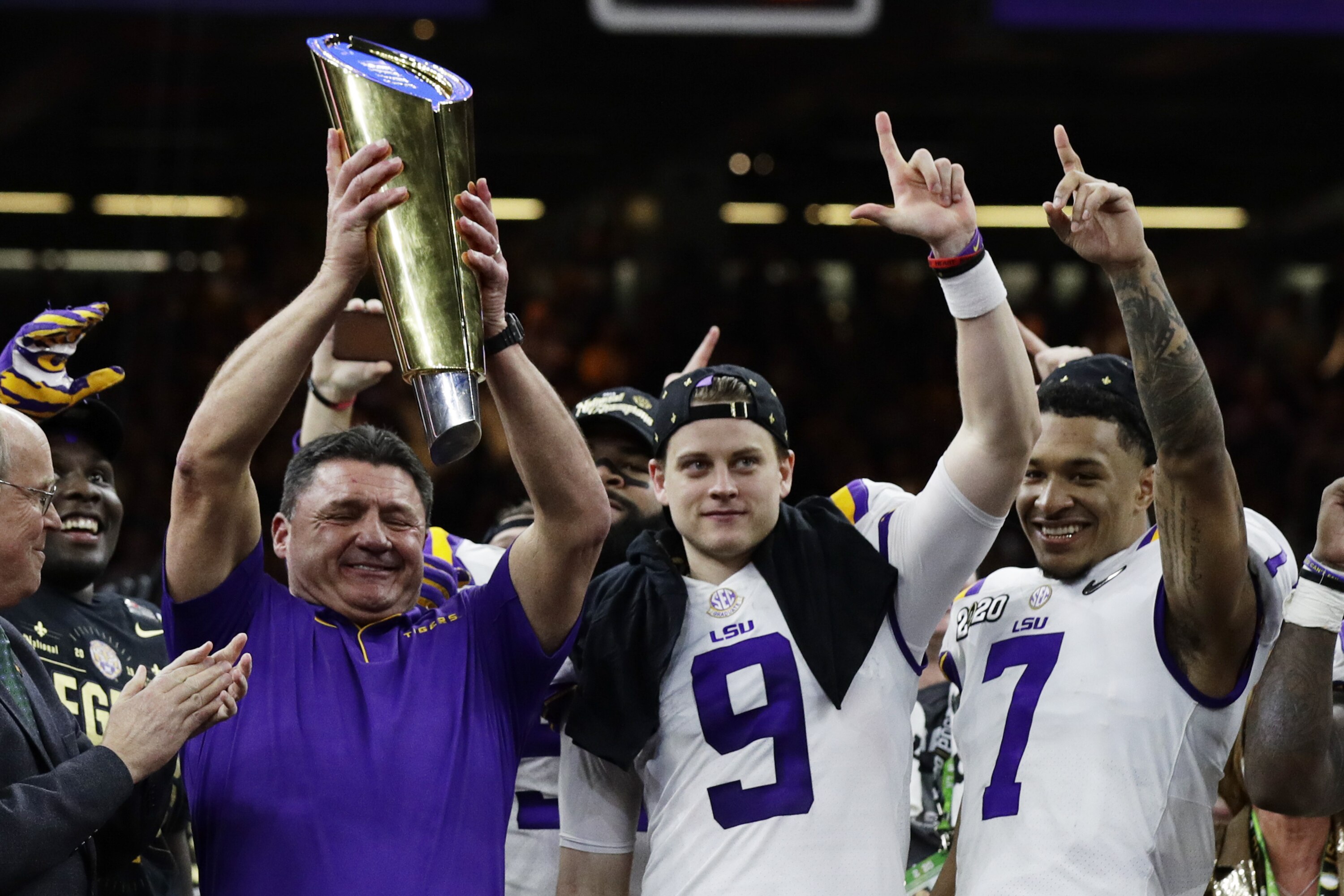 Joe Burrow Reflects on Heisman Trophy, Championship Season After Win vs ...