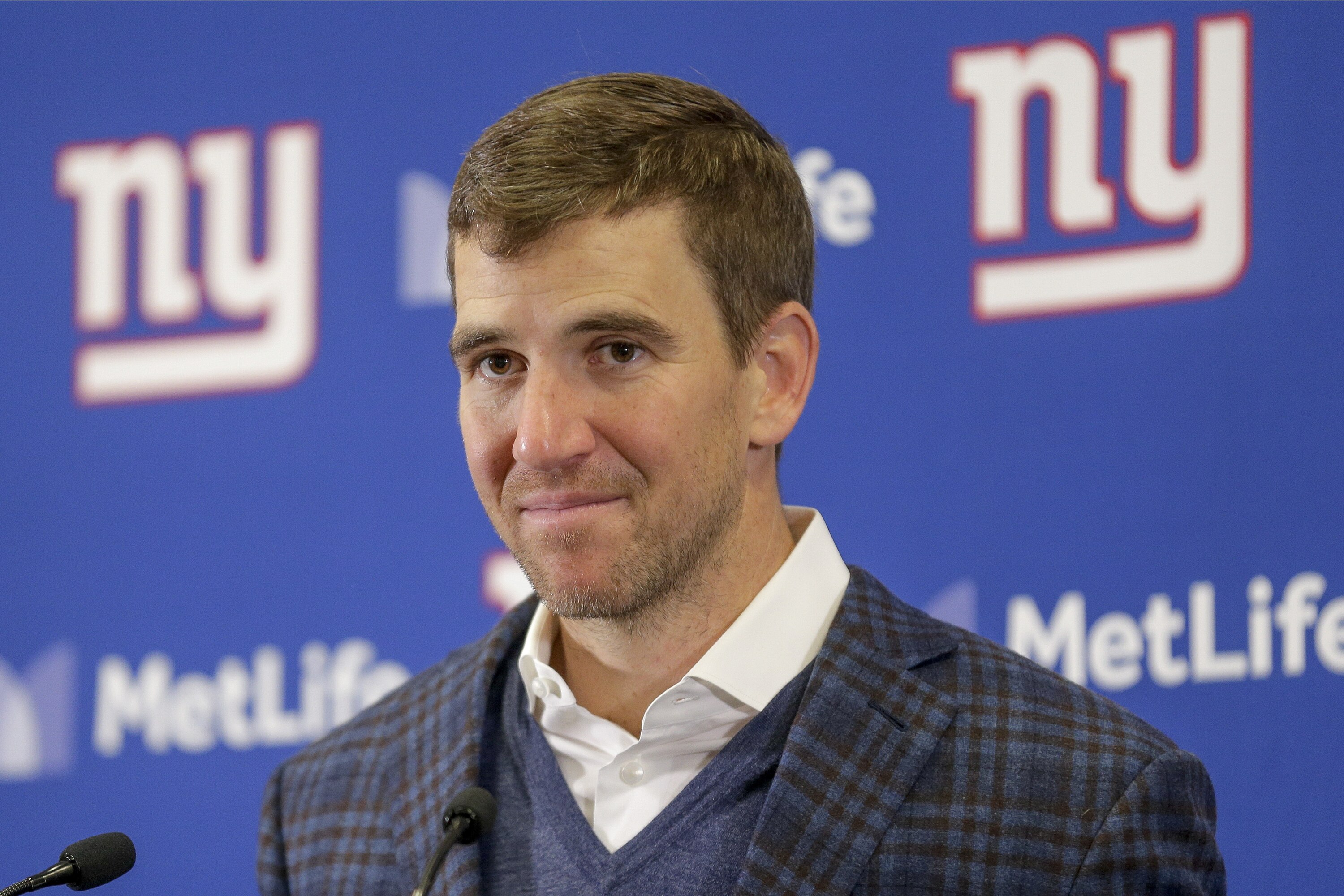 Eli Manning Number to Be Retired by Giants; Top Quotes from Retirement ...
