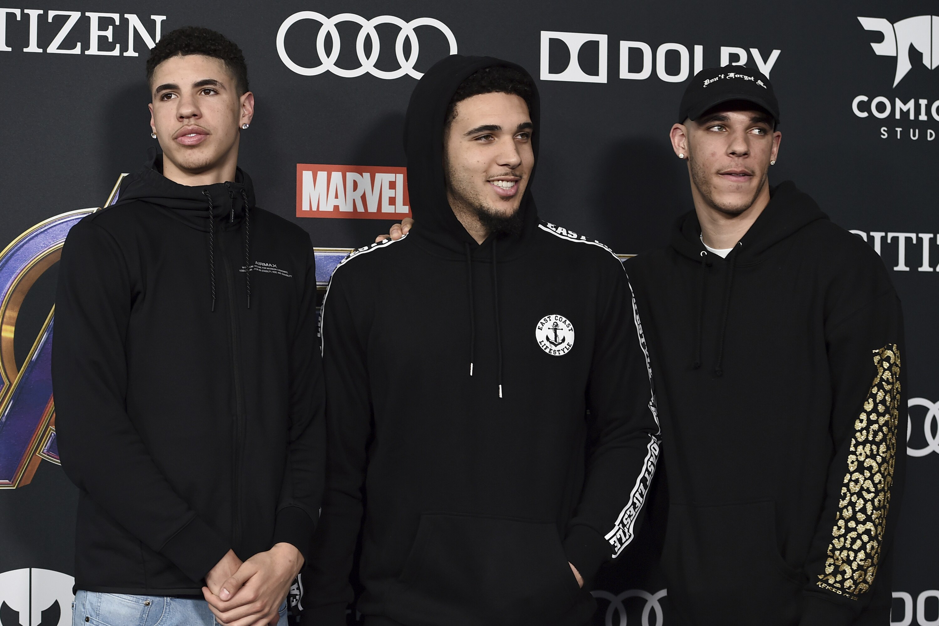 Lonzo Ball, Brothers LaMelo, LiAngelo Sign Contracts with Jay-Z's Roc ...