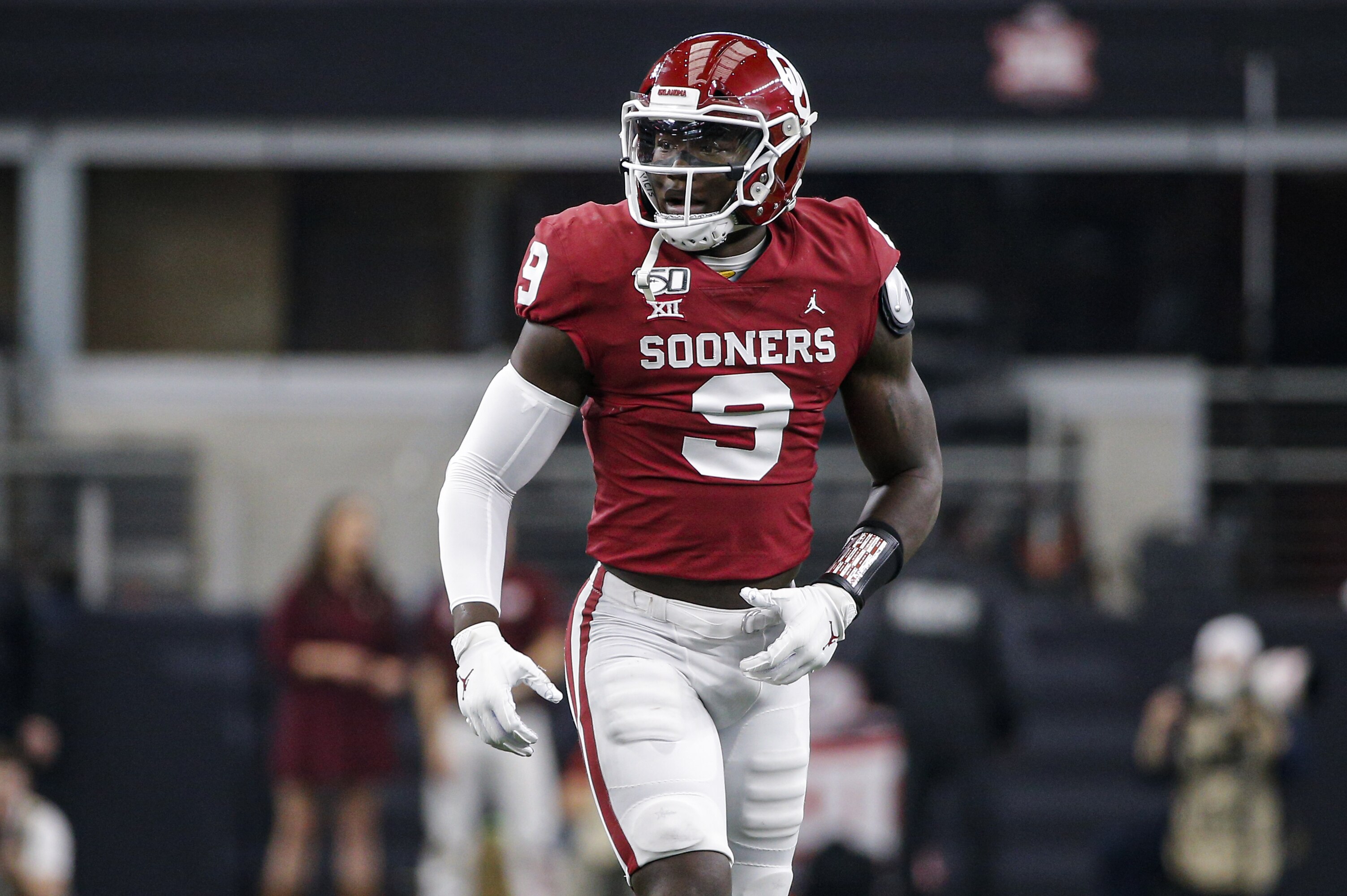 Kenneth Murray Talks Patrick Mahomes, Ray Lewis, Shawne Merriman in B/R AMA