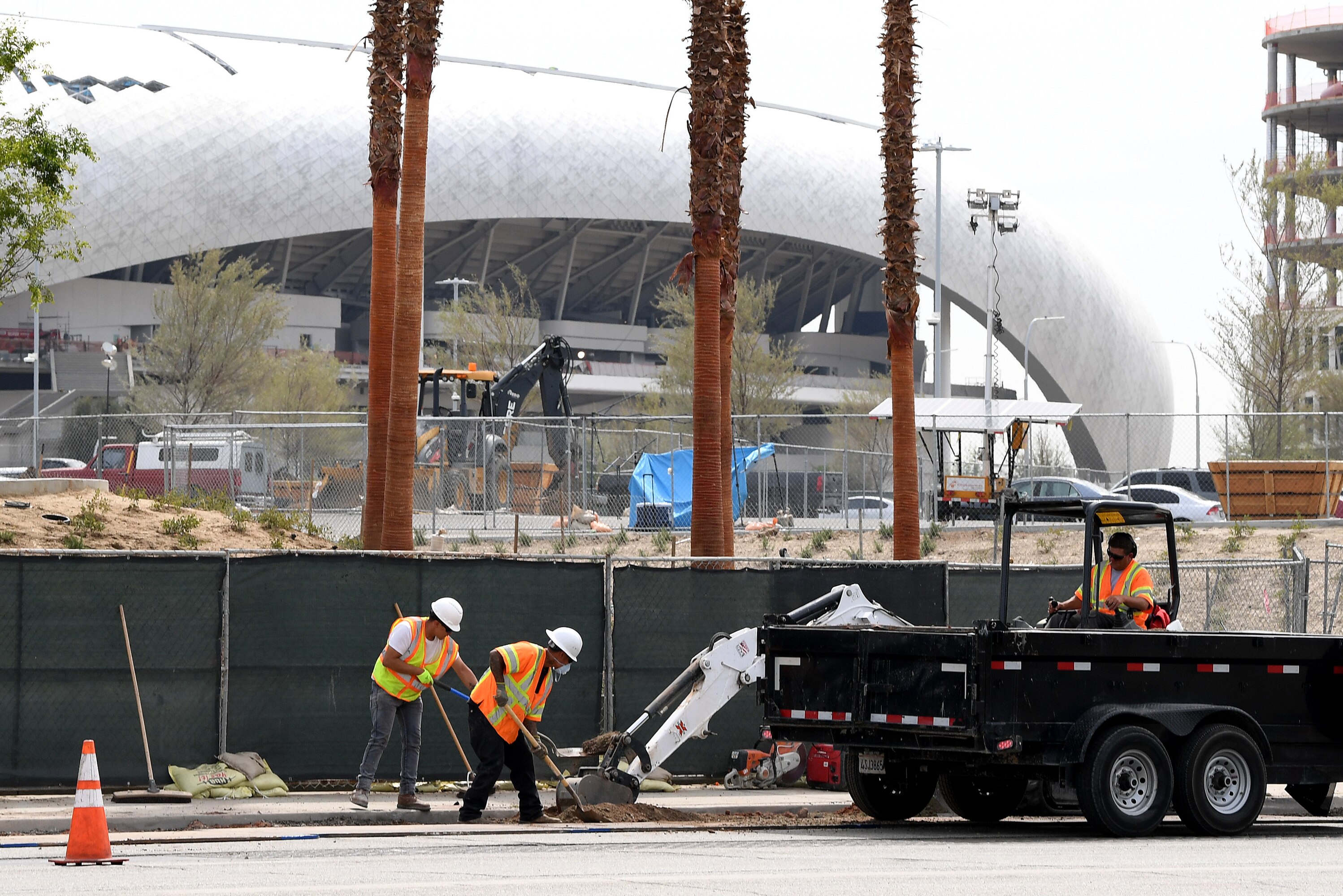 Worker at Chargers, Rams SoFi Stadium Dies After Fall at Construction Site
