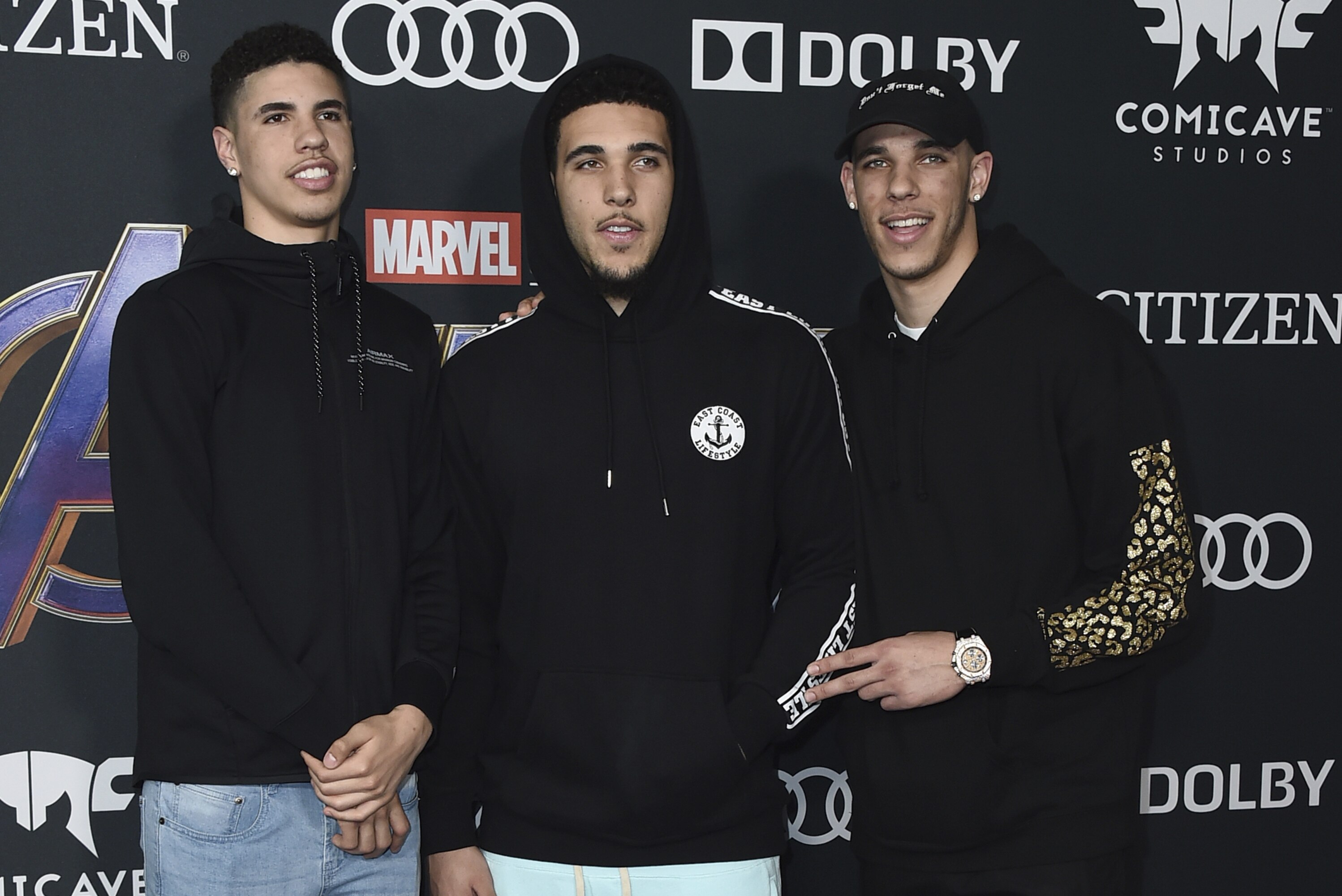 Lonzo Ball, Brothers LaMelo and LiAngelo Officially Sign with Roc ...