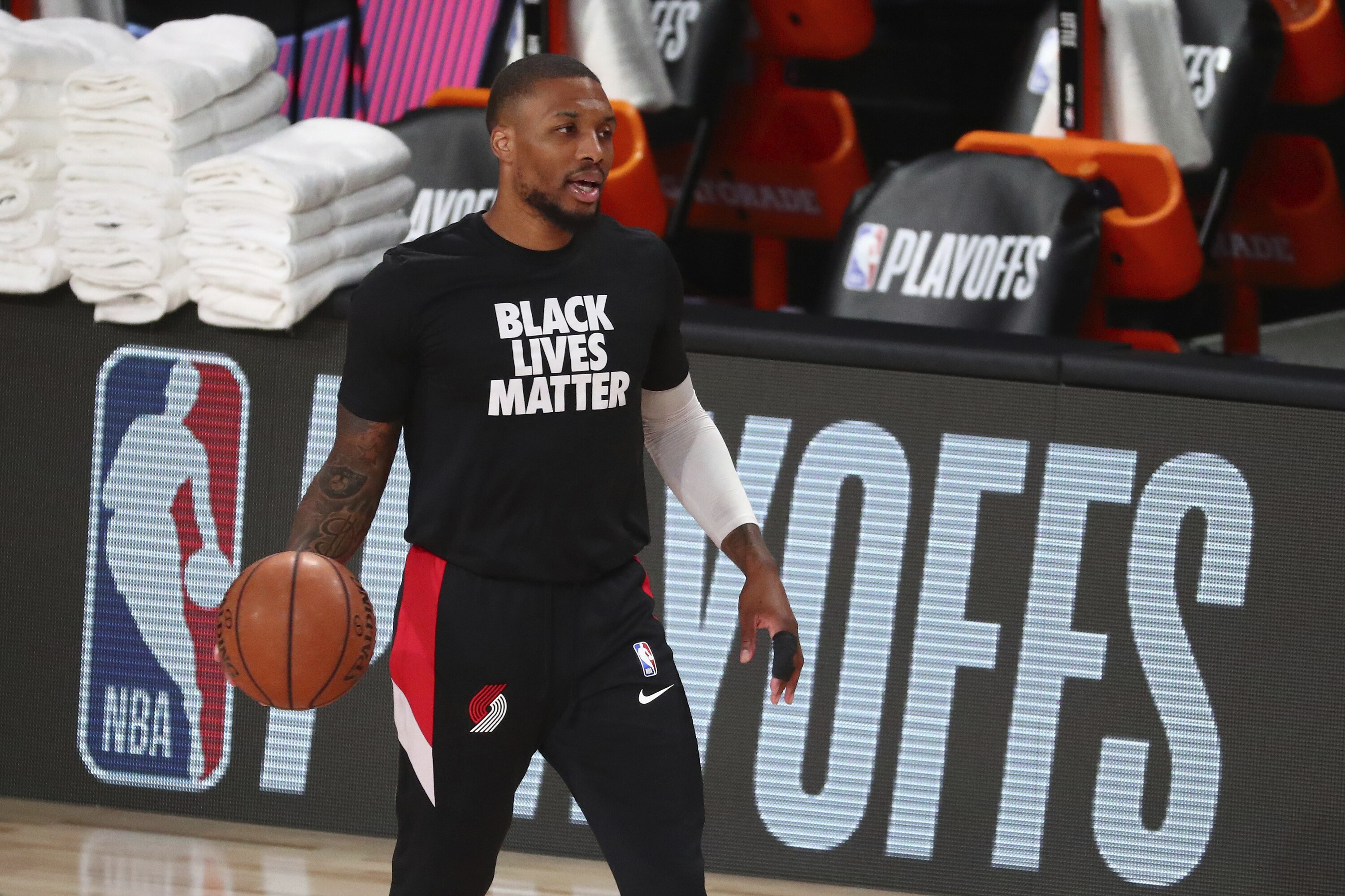 Damian Lillard Announces He, Fiancee Kay'La Hanson Are Expecting Twins