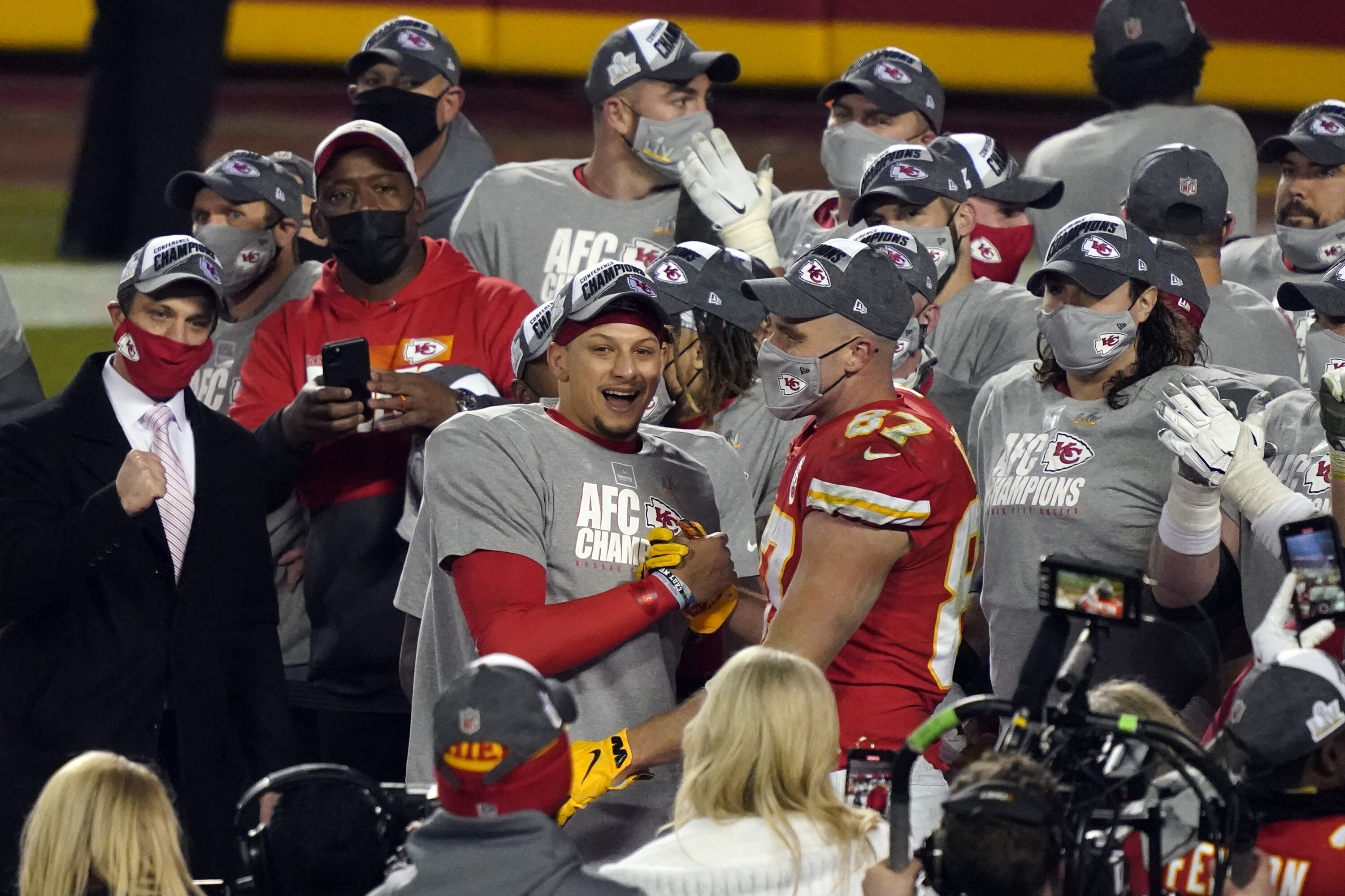 Chiefs Invite Kansas City Health Care Workers to Attend Super Bowl 55