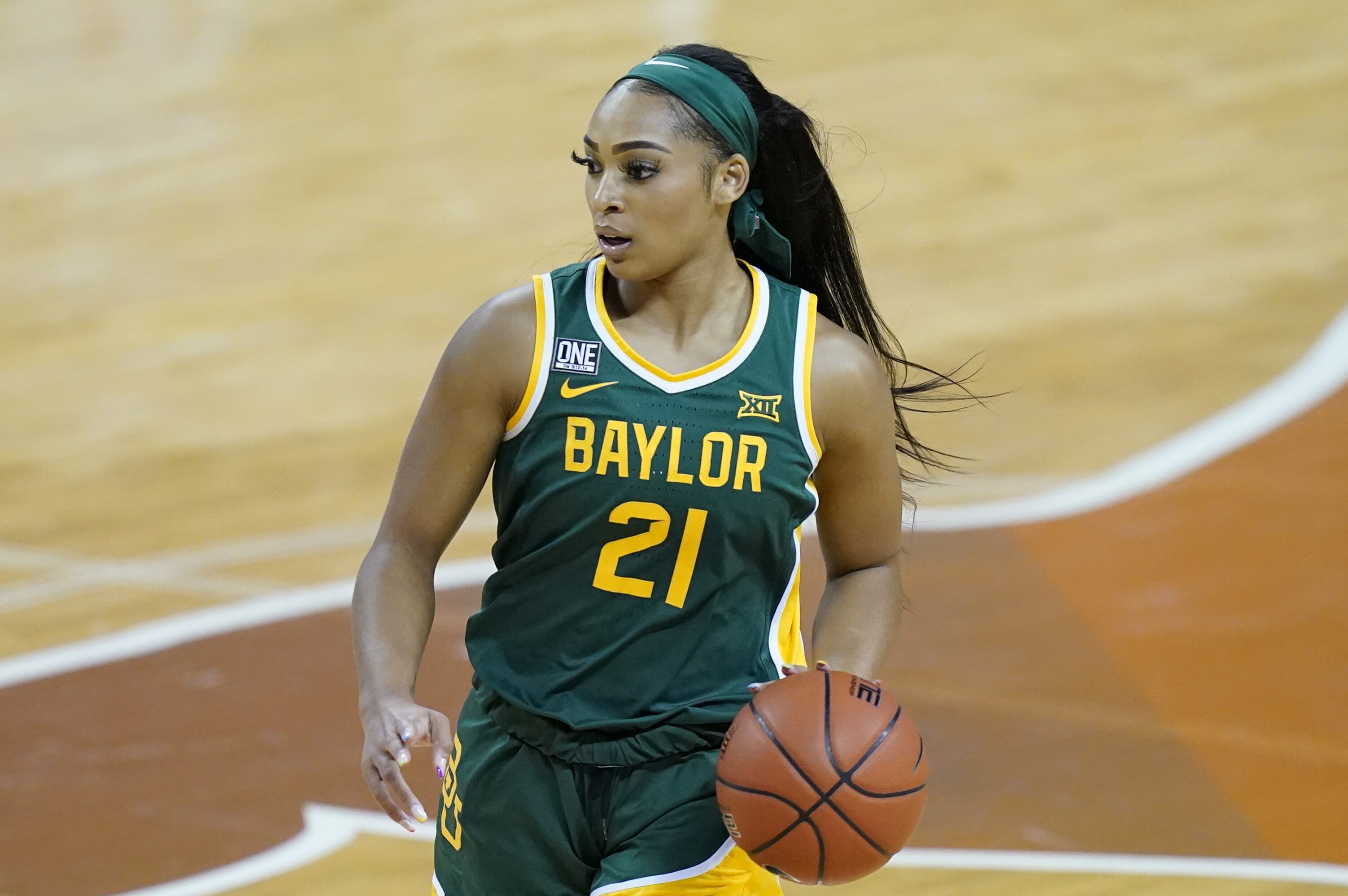 Dijonai Carrington Questions Lack Of Foul Call At End Of Baylor S Loss