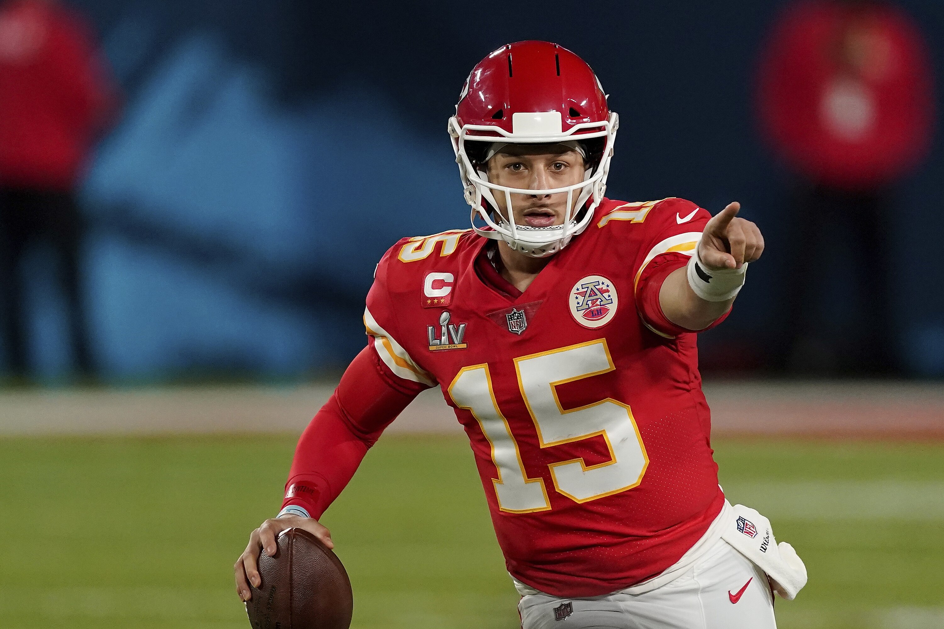 Patrick Mahomes 'Doing Tremendous' After Surgery on Toe Injury, Per ...