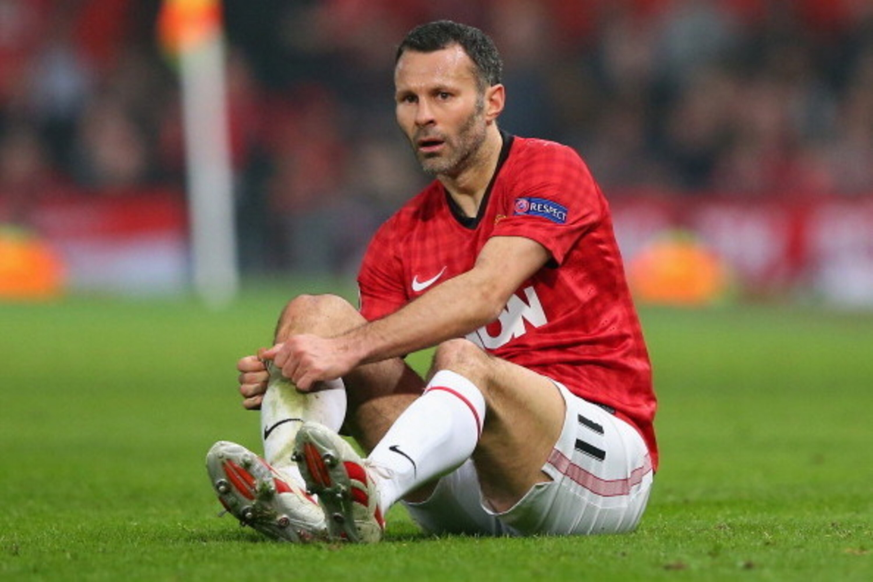 10 Footballers Who Should Retire