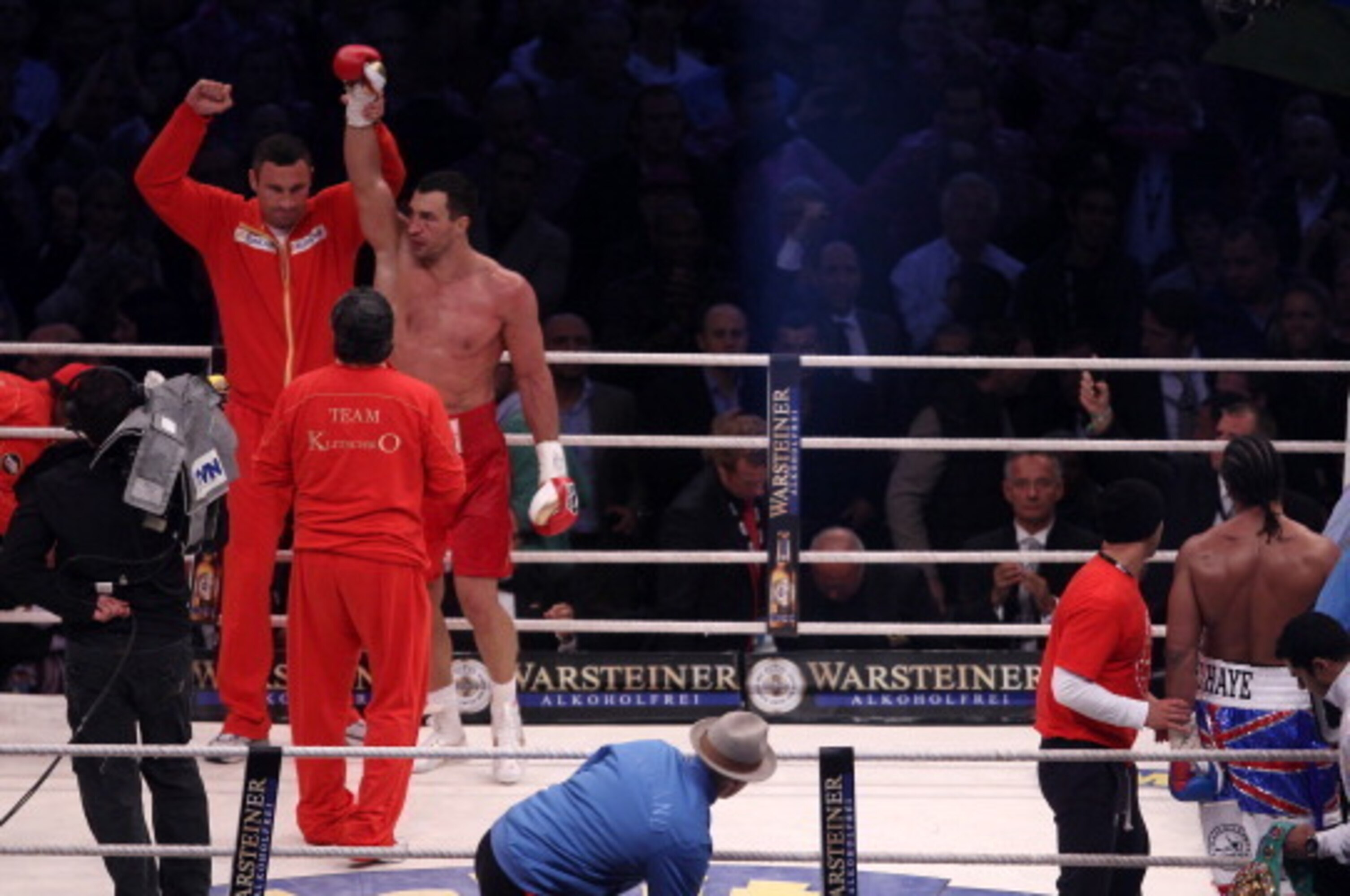 Ranking the 10 Best Eastern European Fighters in Boxing Today