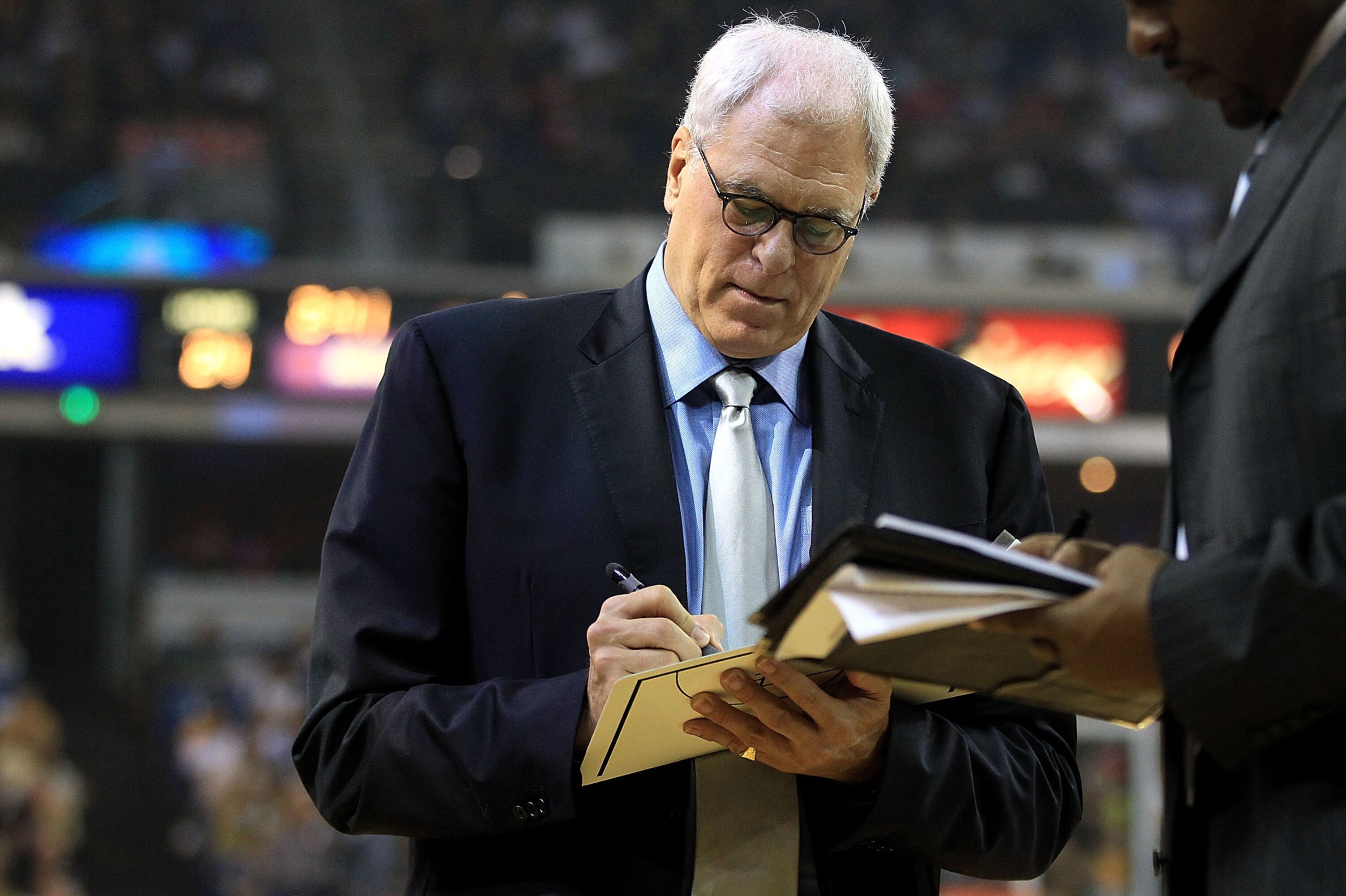 Which Key NY Knicks Will and Won't Fit in Phil Jackson's Triangle Offense?