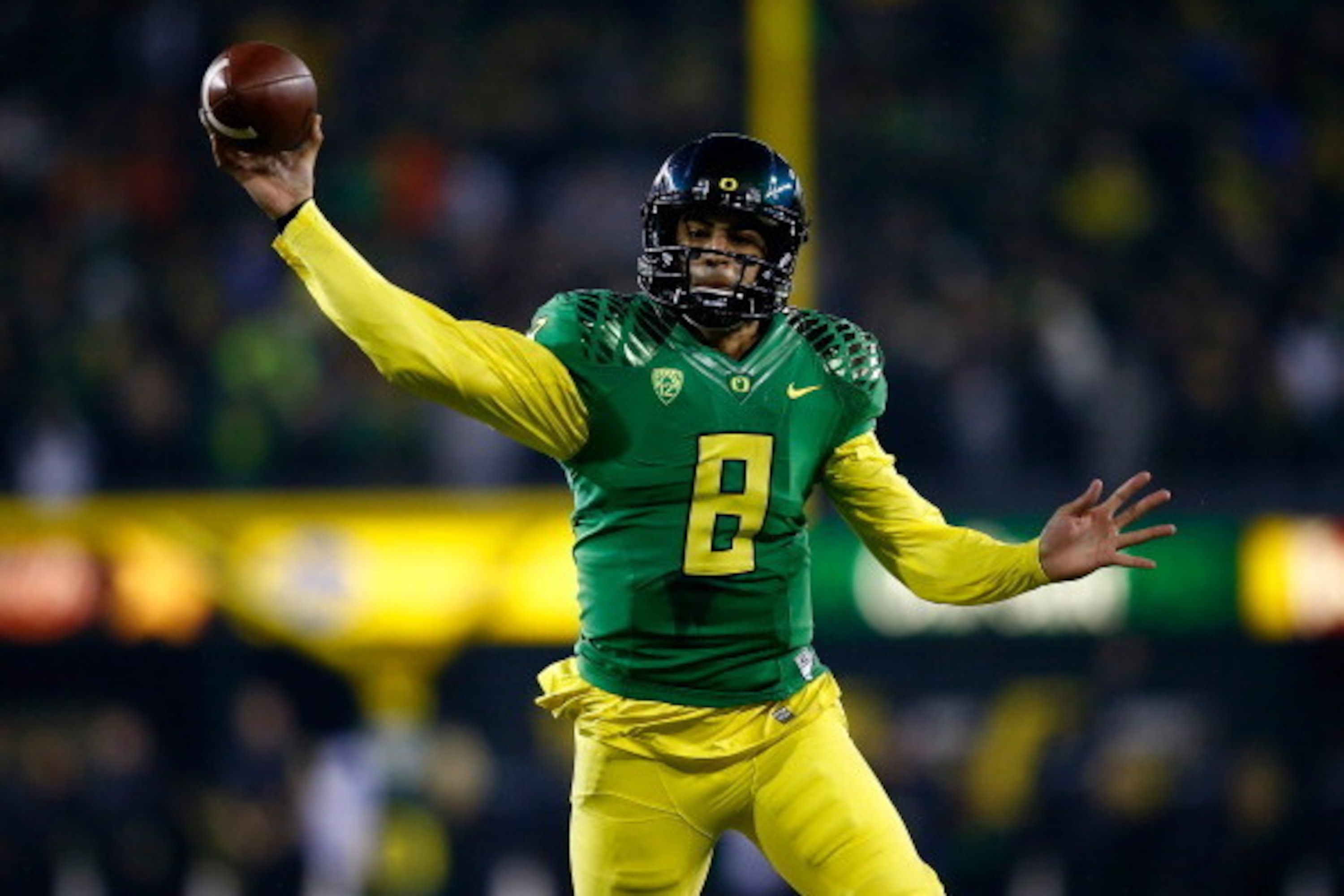 Ranking the Top 5 Oregon Football Players of All Time