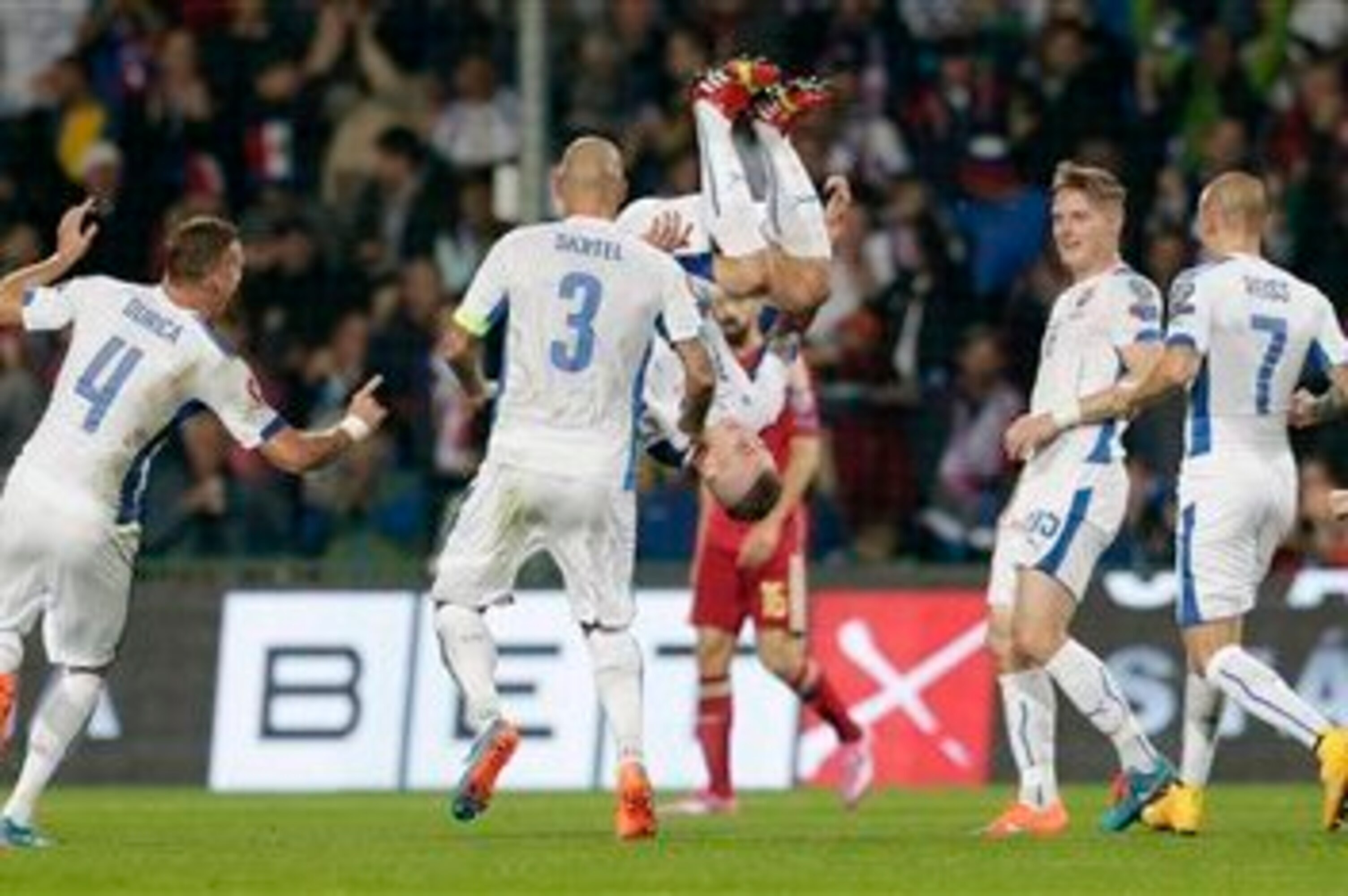 Slovakia vs. Spain: Winners and Losers from Euro 2016 Qualifier