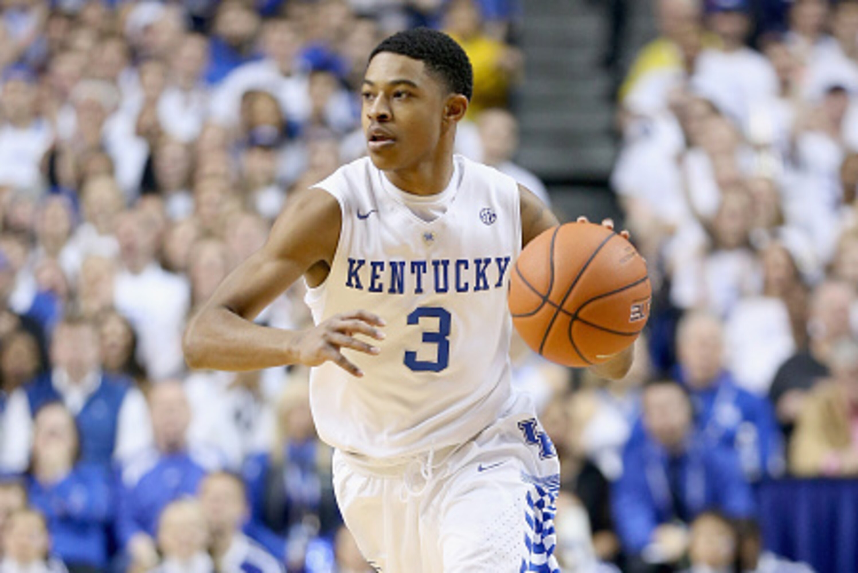 Winners and Losers from the AP College Basketball Top 25 Rankings in Week 6