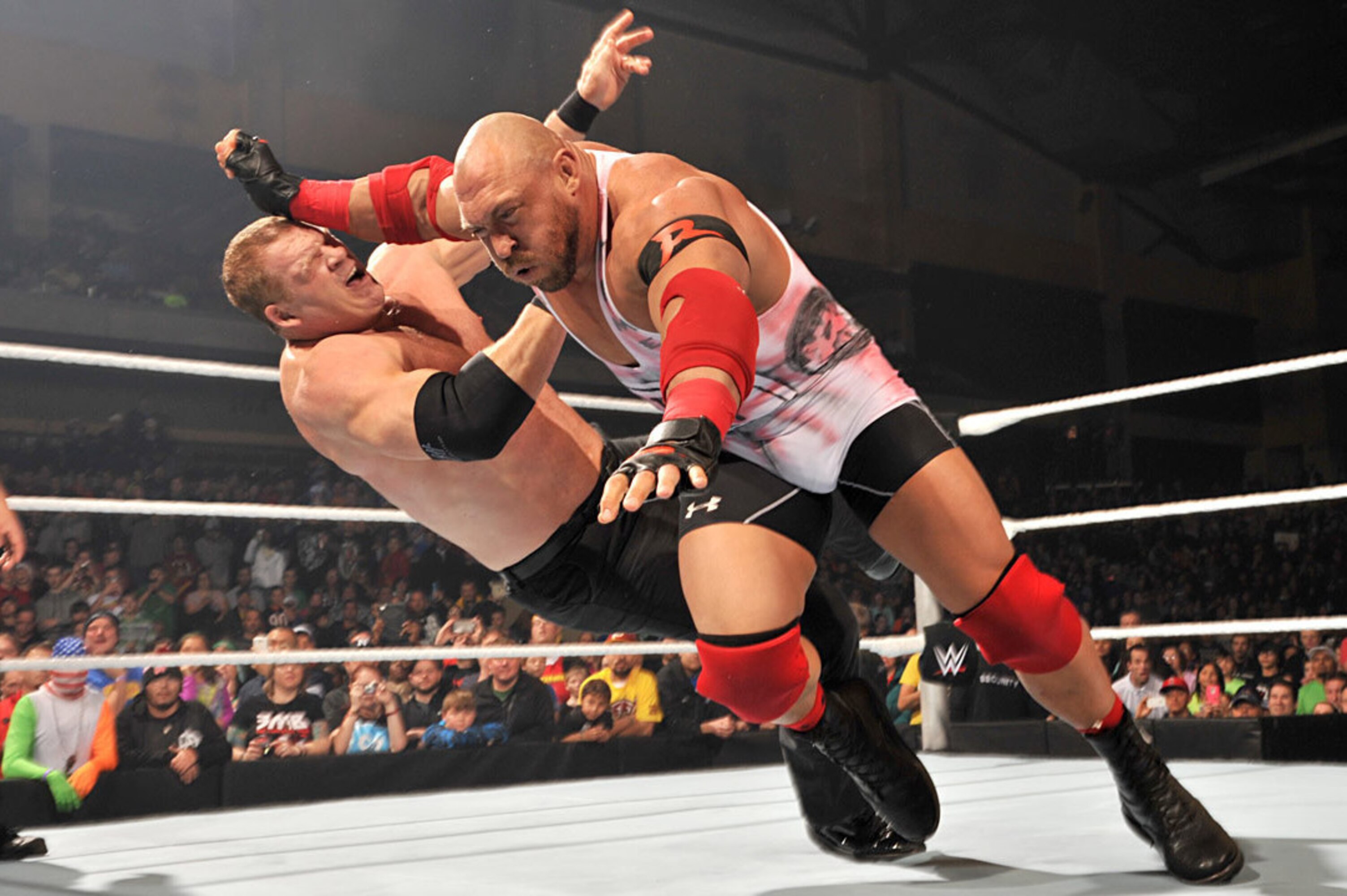 Power Ranking the WWE Superstars with the Best Clotheslines Today