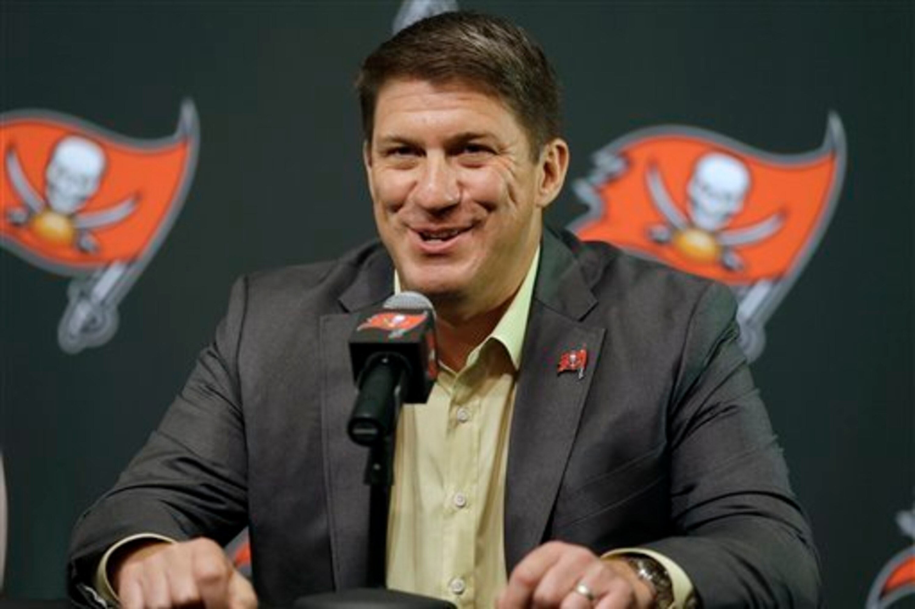 Tampa Bay Buccaneers' Blueprint for Winning Free Agency